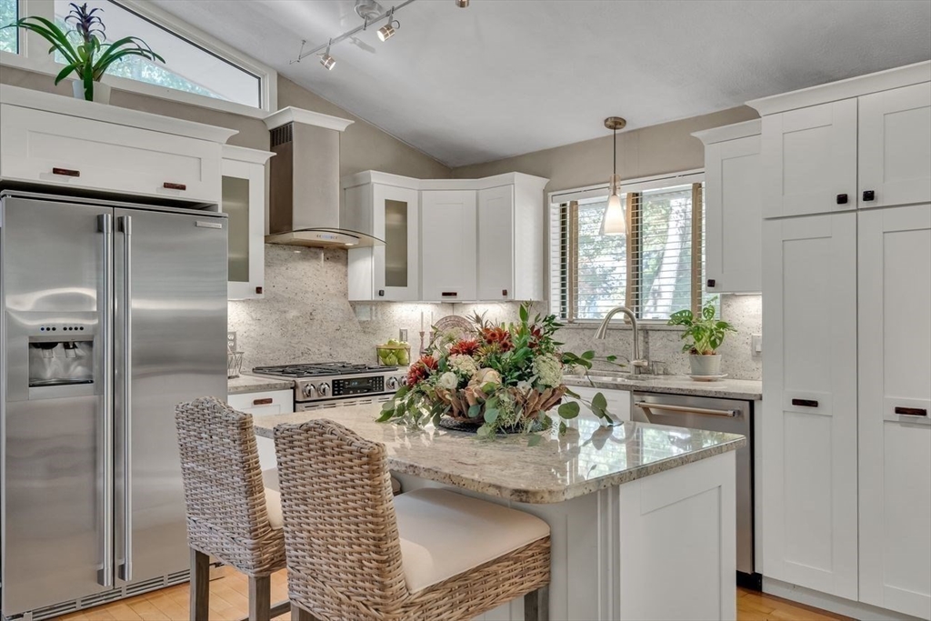6 Westward Cir, North Reading, MA 01864 - MLS 73443885 - Coldwell Banker