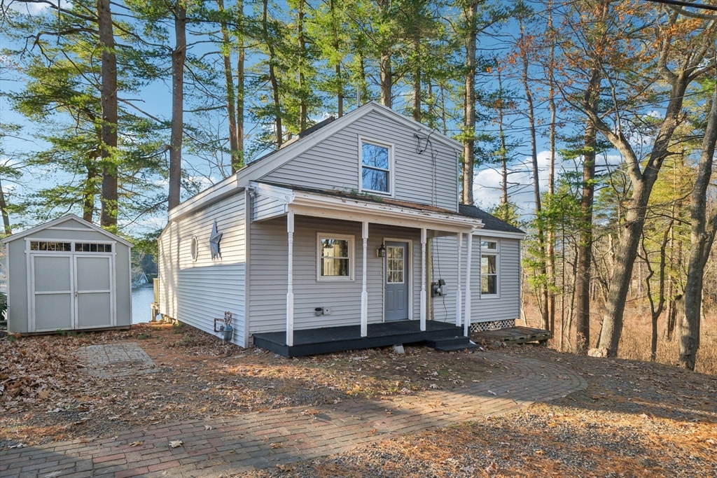 351 Peters Pond Dr, Dracut, MA 01826 - MLS 73456904 - Coldwell Banker