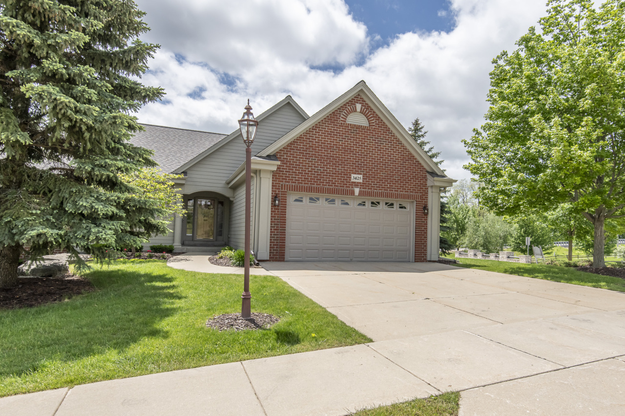 3425 Red Maple Way, Waukesha, WI 53188 - MLS 1876639 - Coldwell Banker