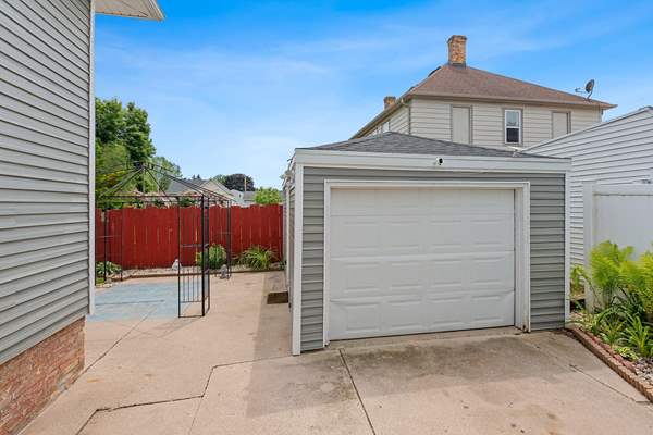 Two Rivers, WI Condos & Townhomes For Sale