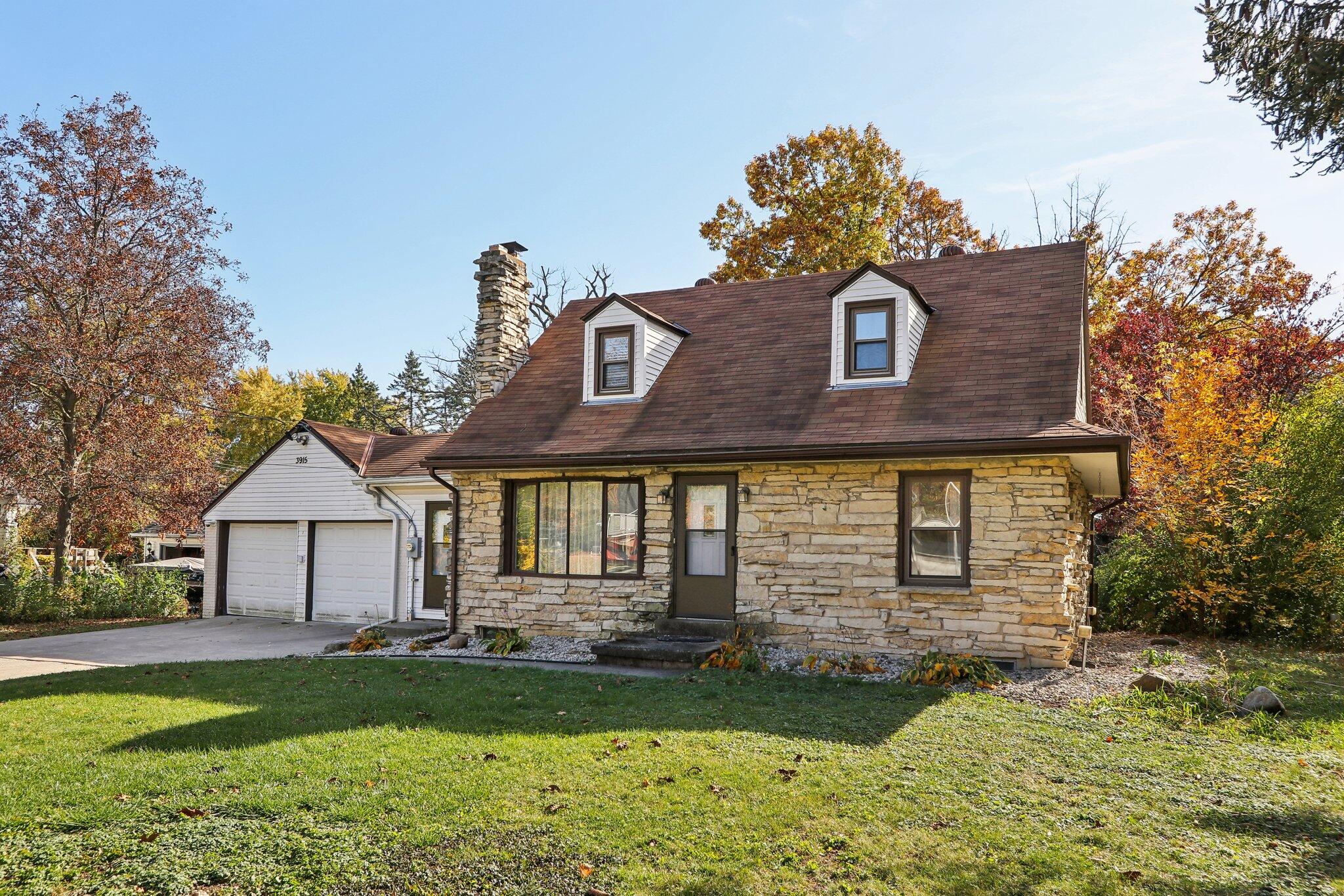 3915 W Ramsey Ave, Greenfield, WI 53221 - MLS 1898017 - Coldwell Banker