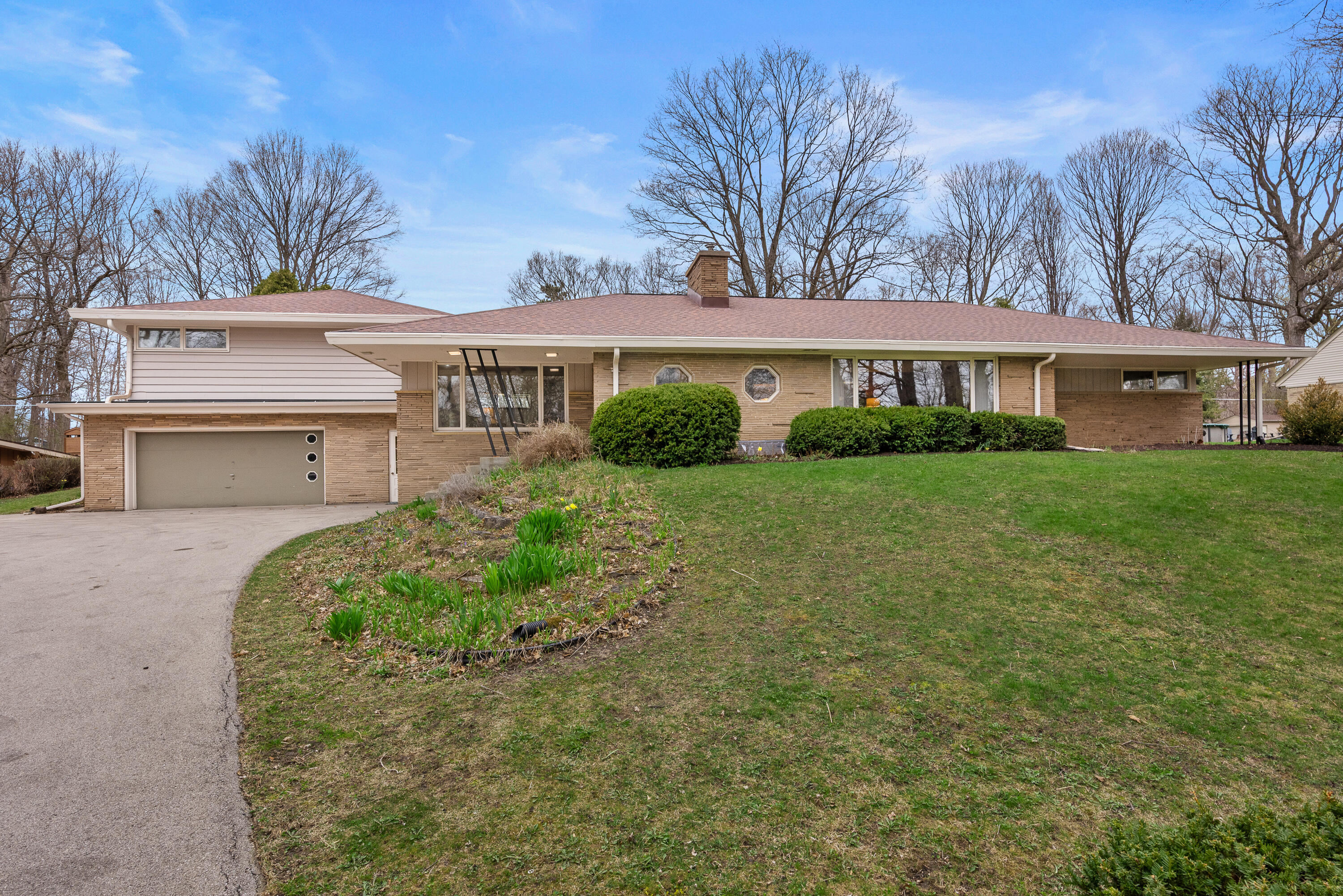 8110 W Edgerton Ave, Greendale, WI 53129 - MLS 1915047 - Coldwell Banker