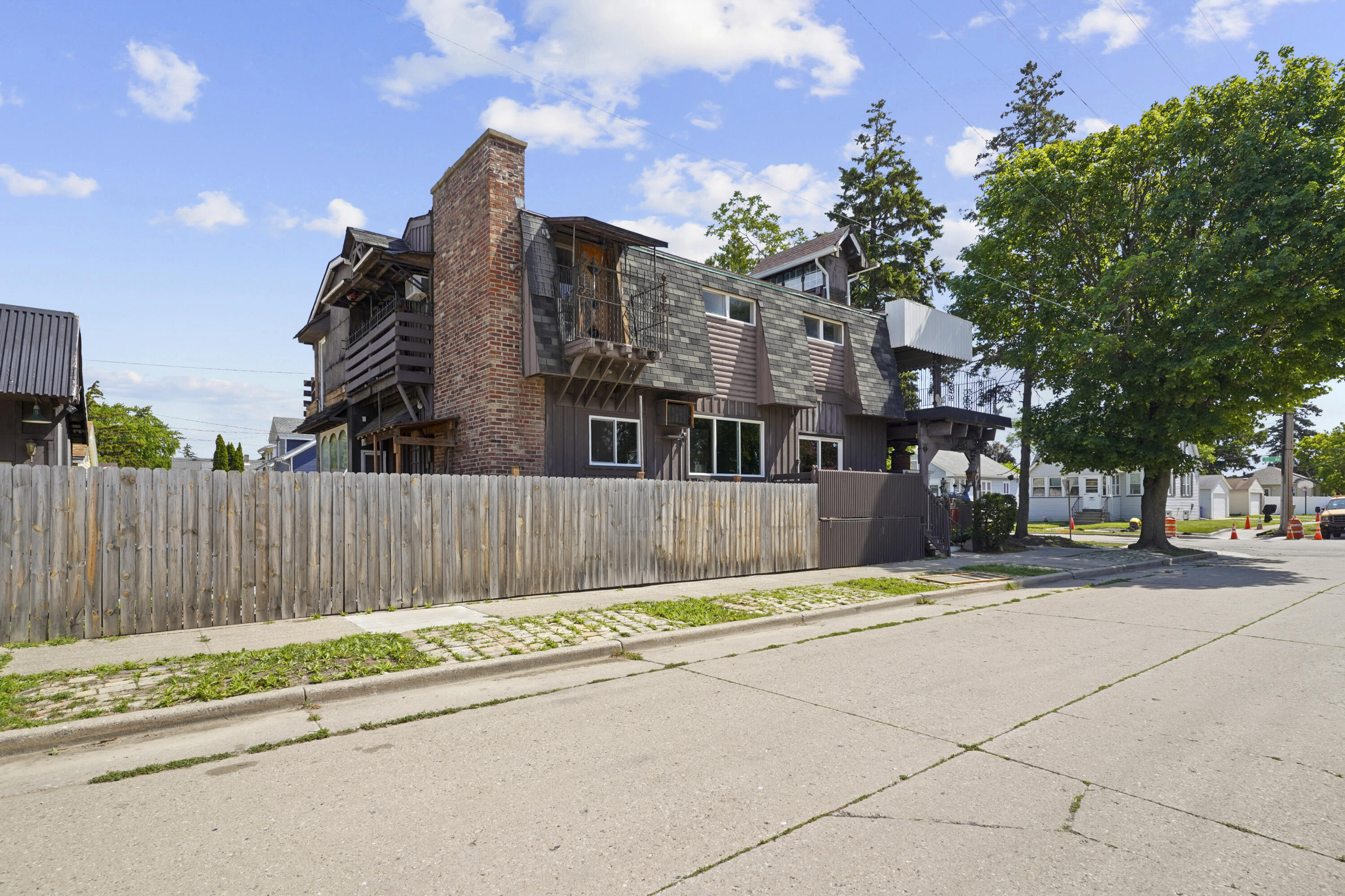 7324 31st Ave, Kenosha, WI 53142 - MLS 1923809 - Coldwell Banker