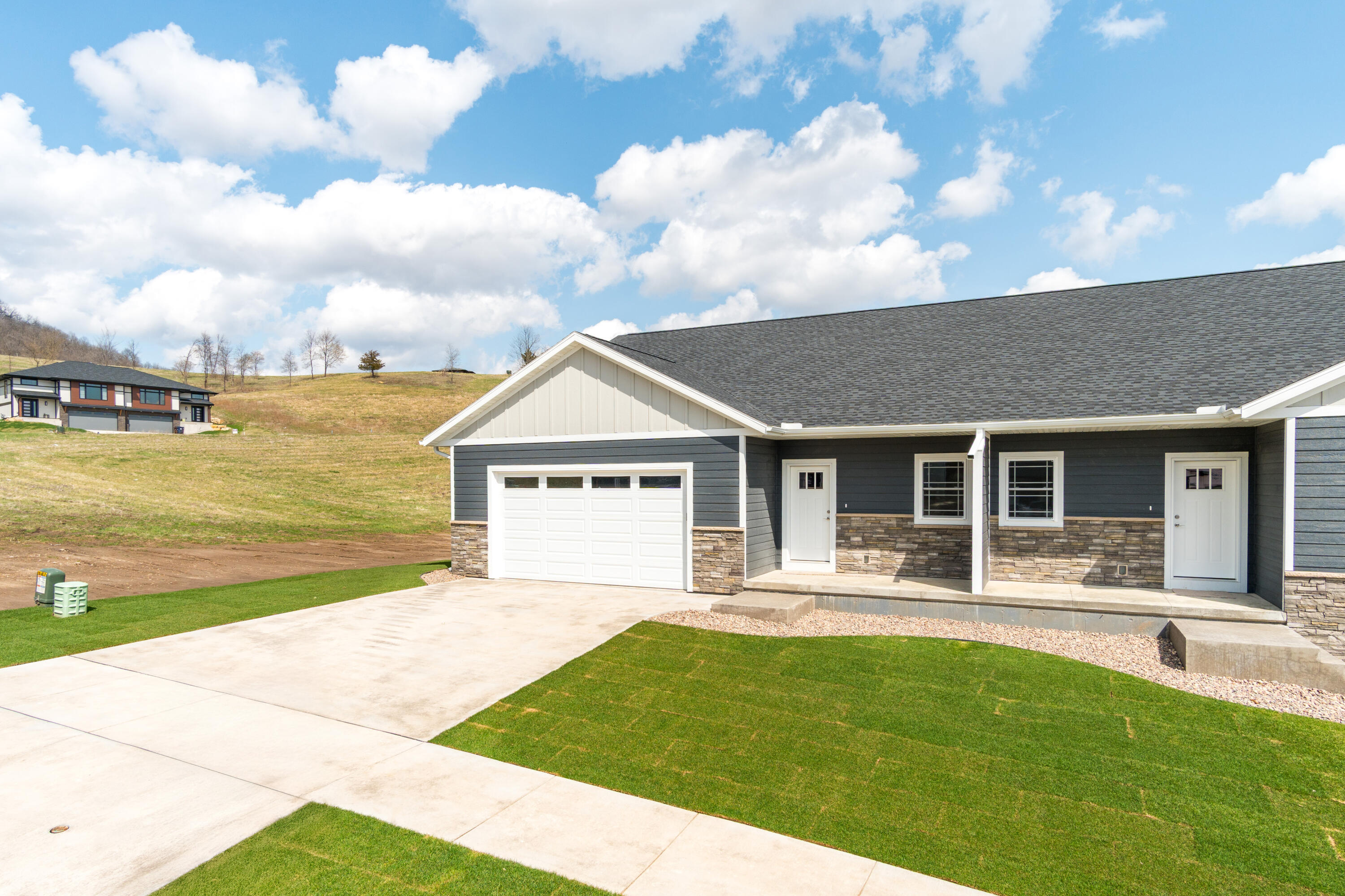 4060 Brooke Elizabeth Dr, Onalaska, WI 54650 - MLS 1925651 - Coldwell ...