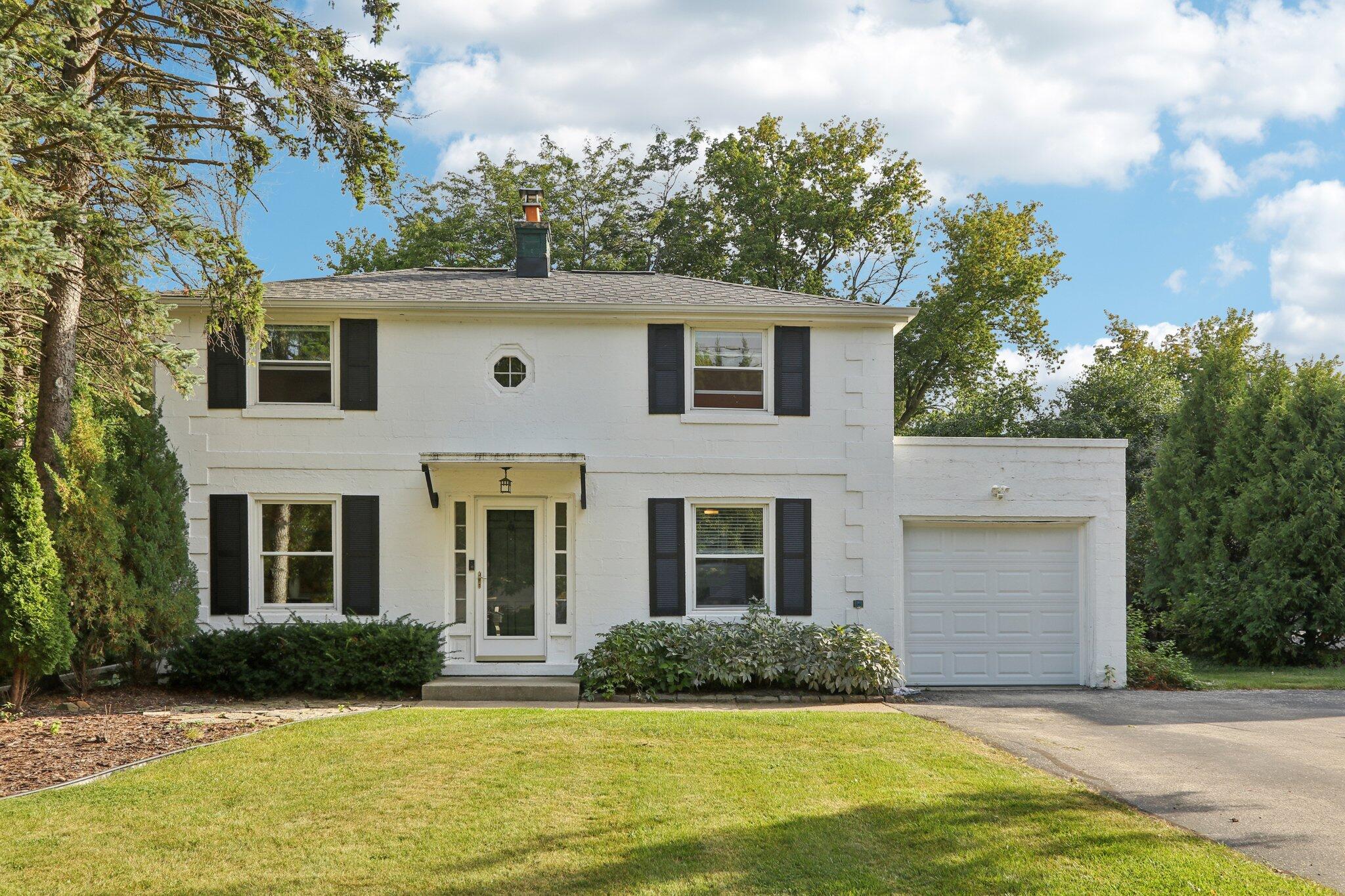 515 E Dean Rd, Fox Point, WI 53217 - MLS 1935375 - Coldwell Banker