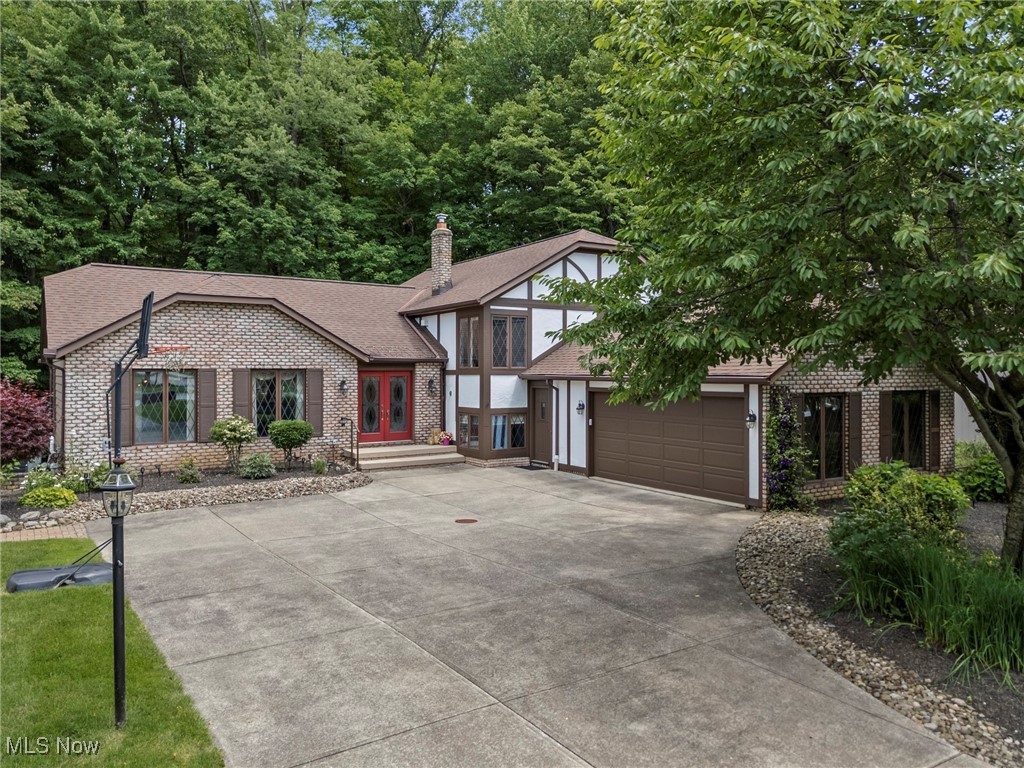 32859 Allenbury Dr, Solon, OH 44139 - MLS 5133280 - Coldwell Banker