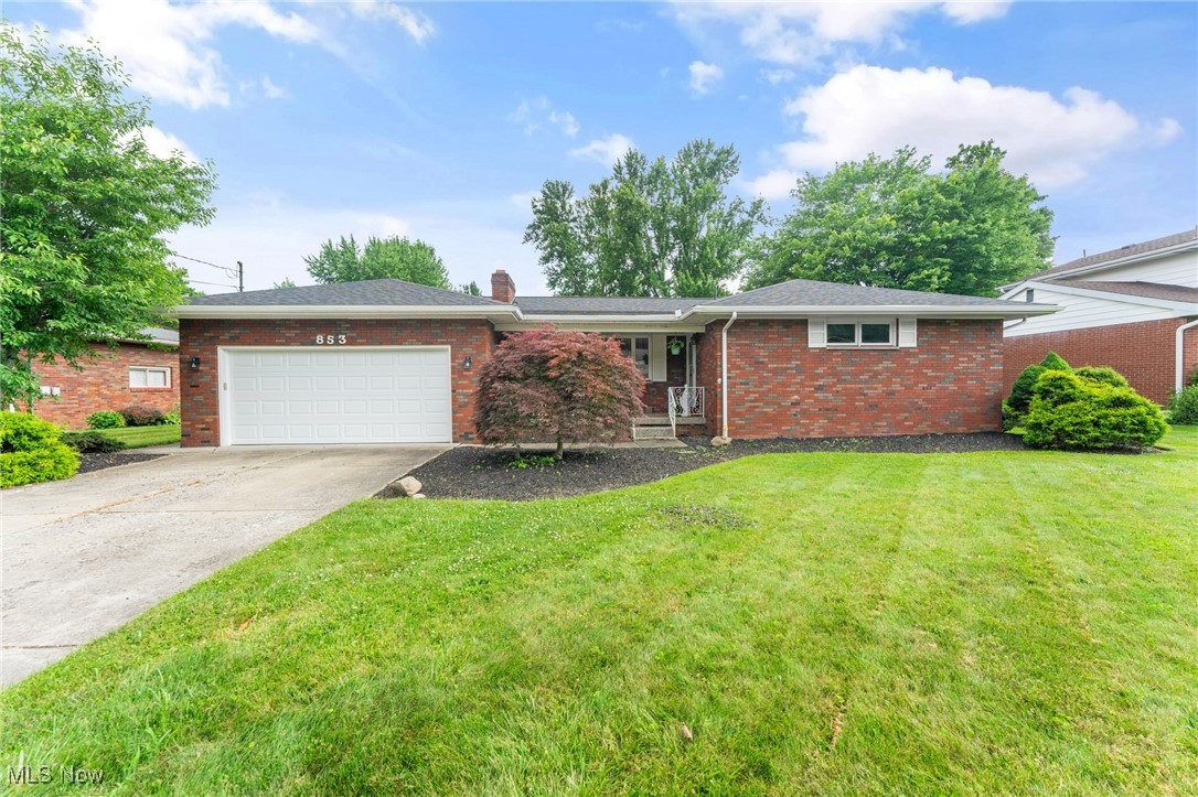 853 Almasy Dr, Campbell, OH 44405 - MLS 5136002 - Coldwell Banker