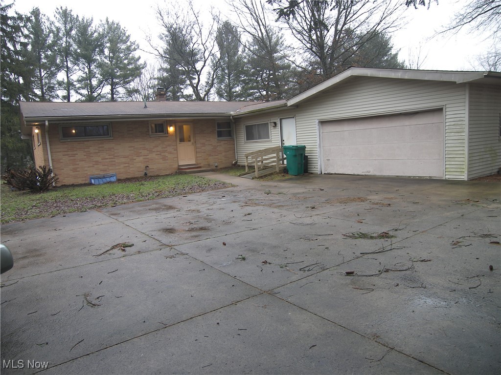 13717 Caves Rd, Novelty, OH 44072 - MLS 5178117 - Coldwell Banker