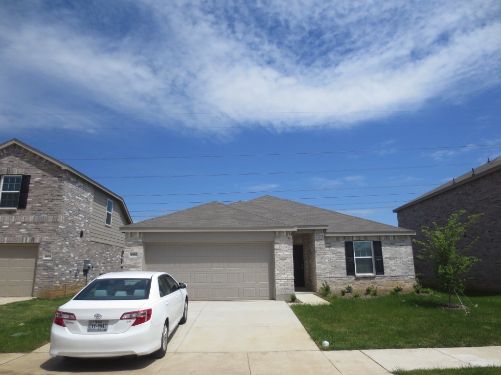 4560 Benham Dr, Fort Worth, TX 76036 - MLS 20316215 - Coldwell Banker