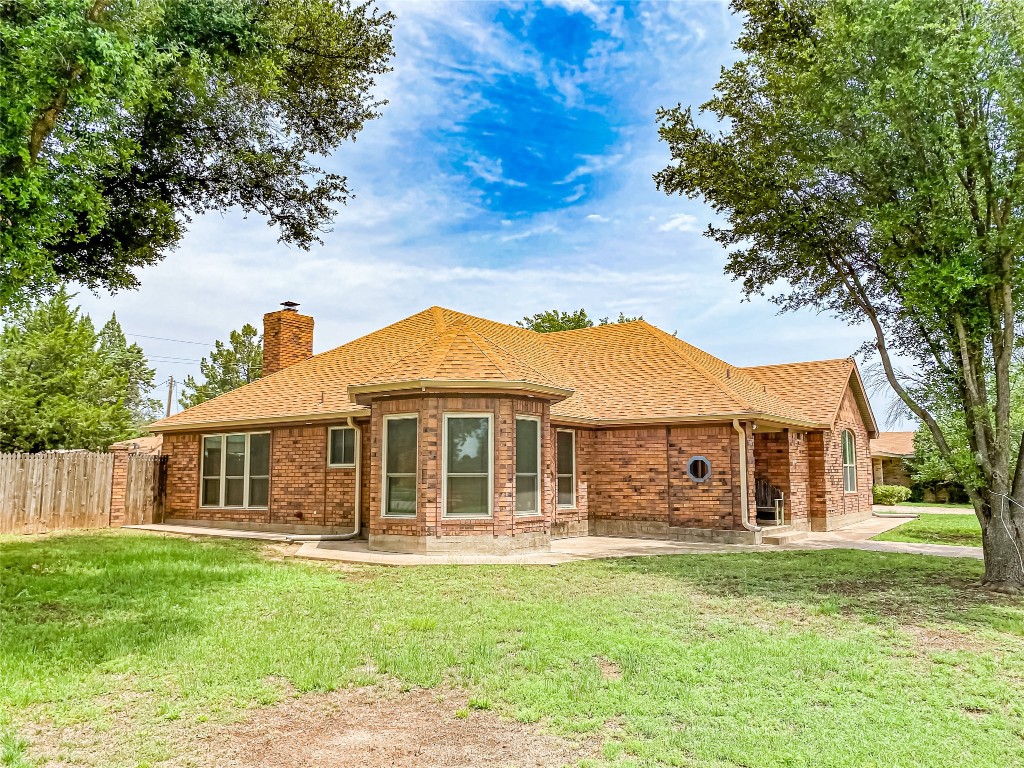 1300 Sunset Dr, Baird, TX 79504 - MLS 20340820 - Coldwell Banker