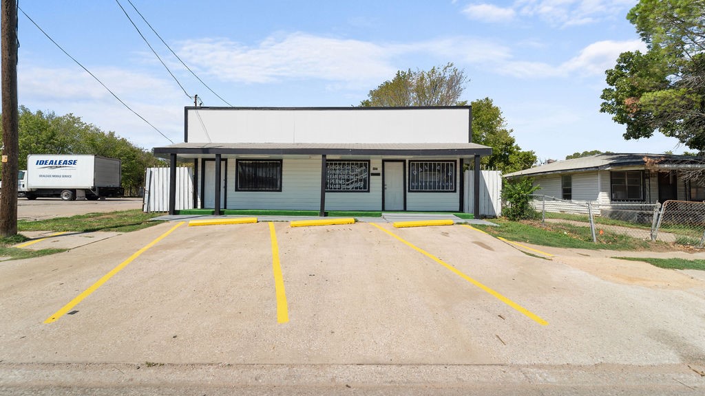 4809 Bernal Dr, Dallas, TX 75212 - MLS 20442737 - Coldwell Banker