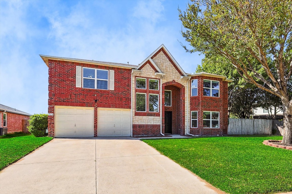 713 Raven Dr, Saginaw, TX 76131 - MLS 20456631 - Coldwell Banker