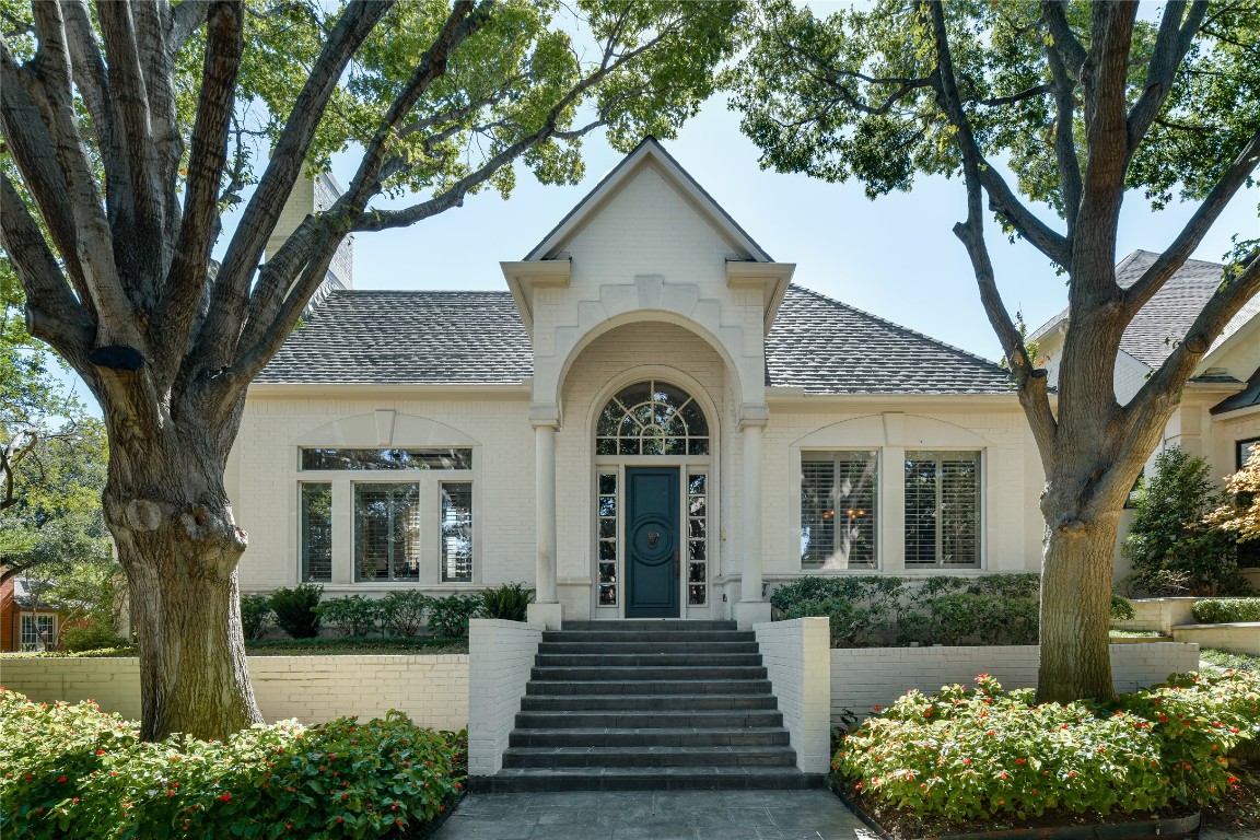 7615 Glenshannon Cir, Dallas, TX 75225 - MLS 20465078 - Coldwell Banker