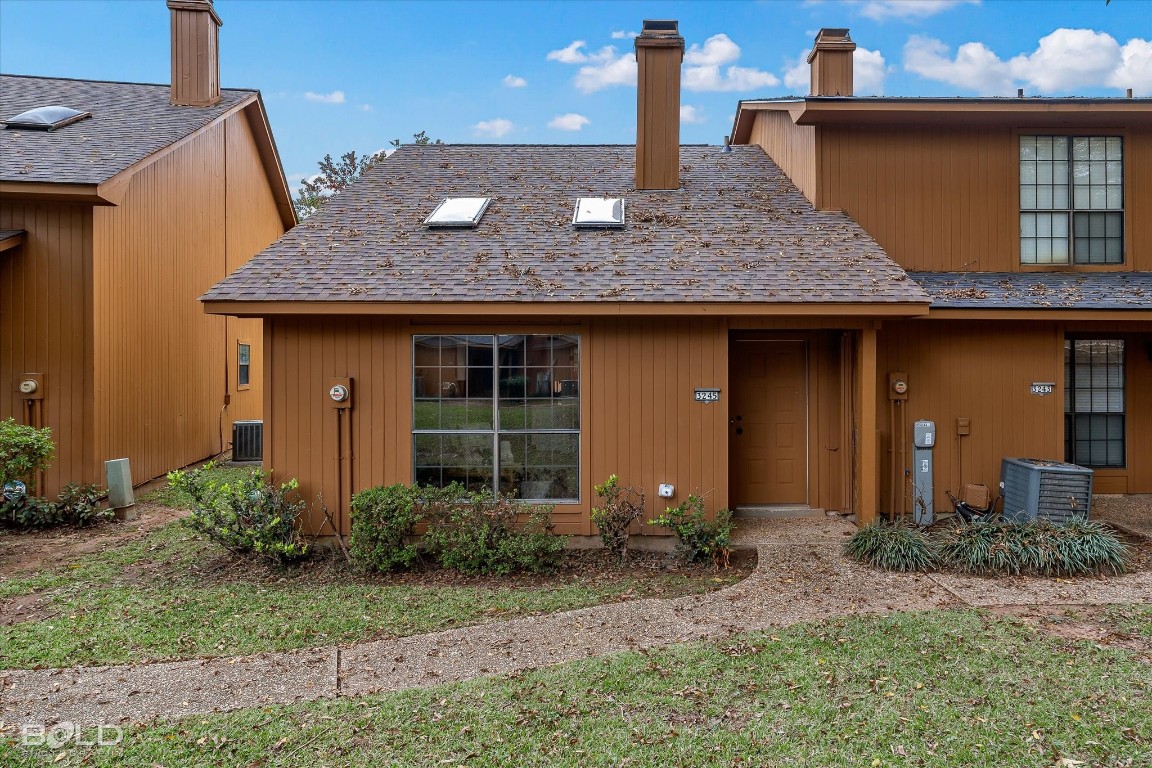 3245 Eastwood Dr, Shreveport, LA 71105 - MLS 20479488 - Coldwell Banker