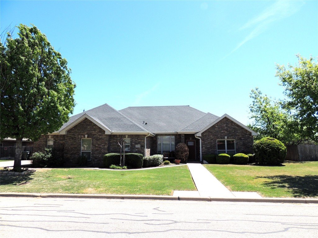 3717 Hill Country Dr, Abilene, TX 79606 - MLS 20580558 - Coldwell Banker