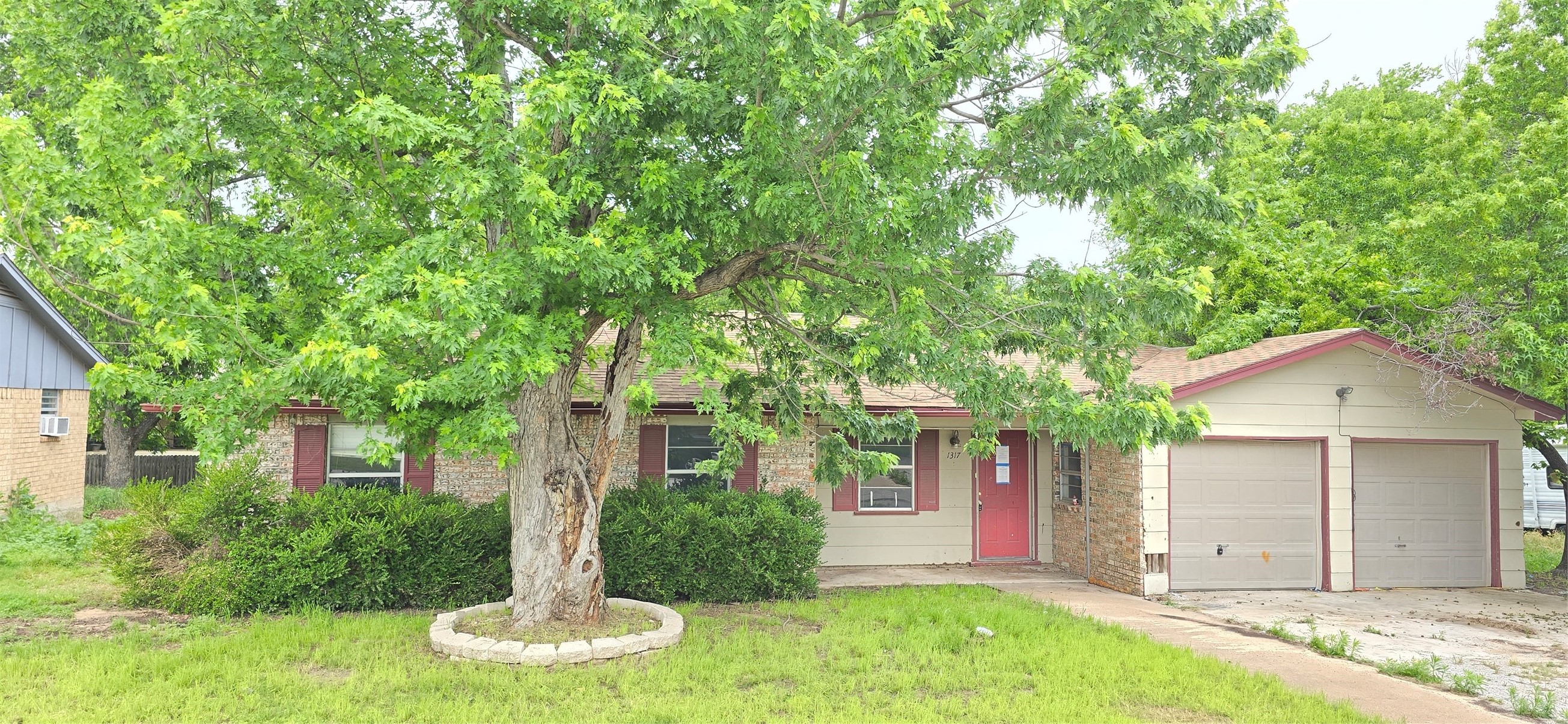 1317 N Mary St, Comanche, TX 76442 - MLS 20587471 - Coldwell Banker