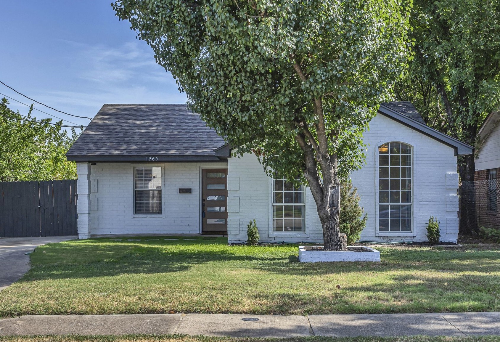 1965 Nomas St, Dallas, TX 75212 - MLS 20663115 - Coldwell Banker