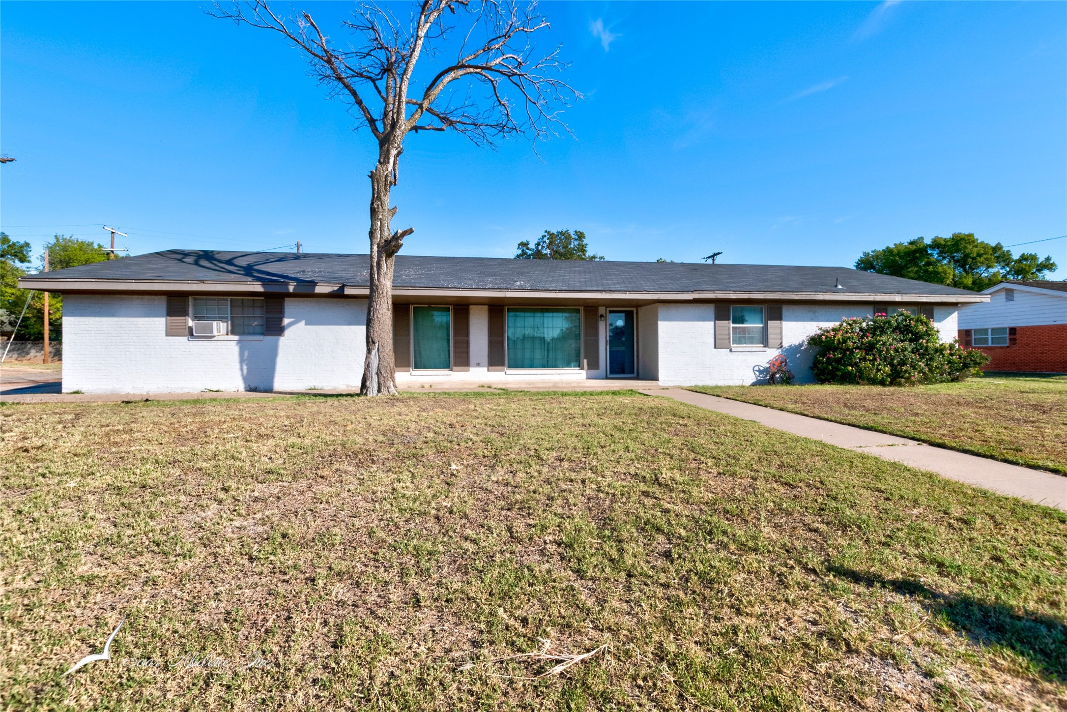 1501 Compton St, Stamford, TX 79553 - MLS 20687425 - Coldwell Banker