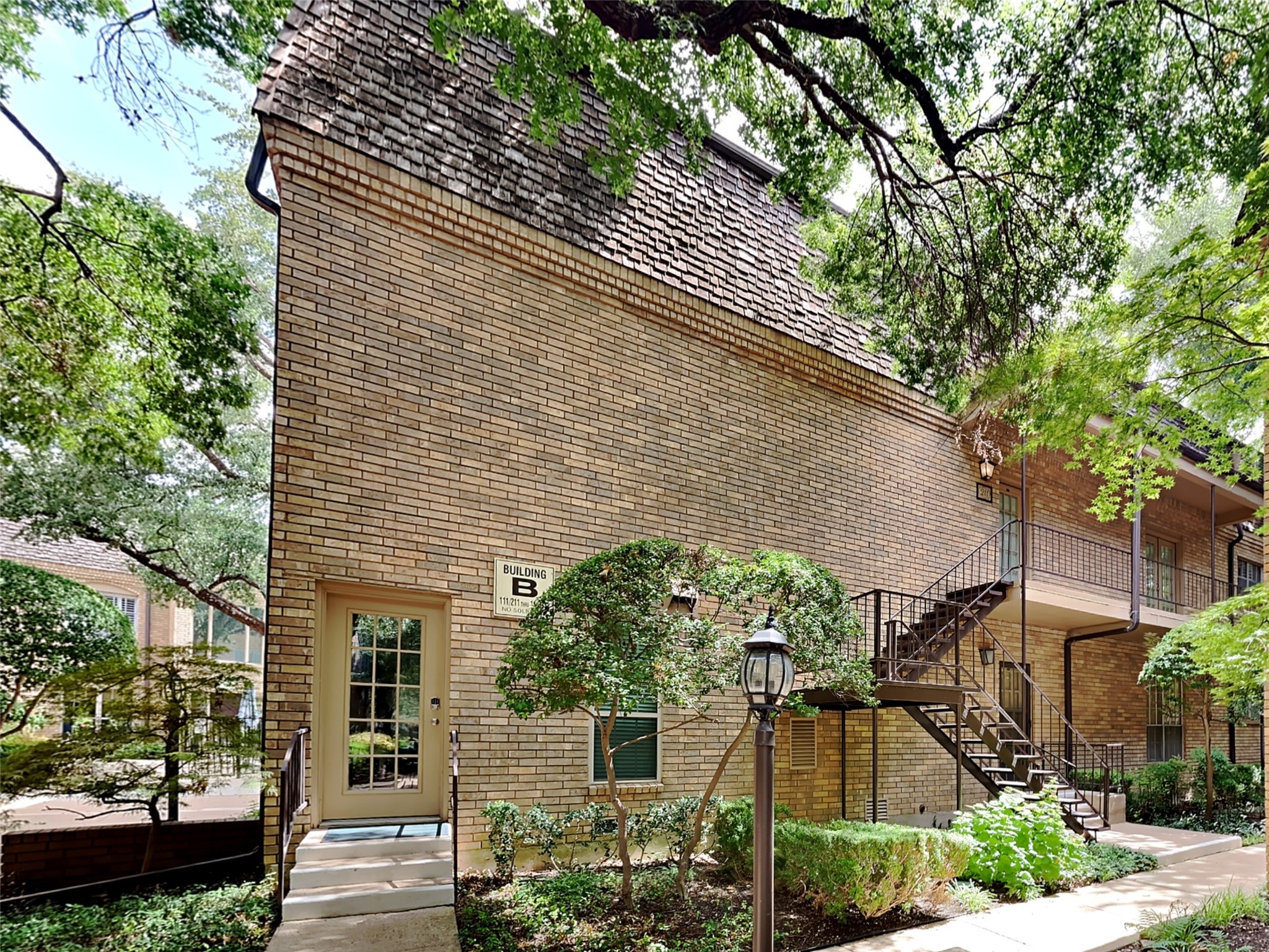 4312 Bellaire Dr S #211, Fort Worth, TX 76109 - MLS 20689070 - Coldwell Banker