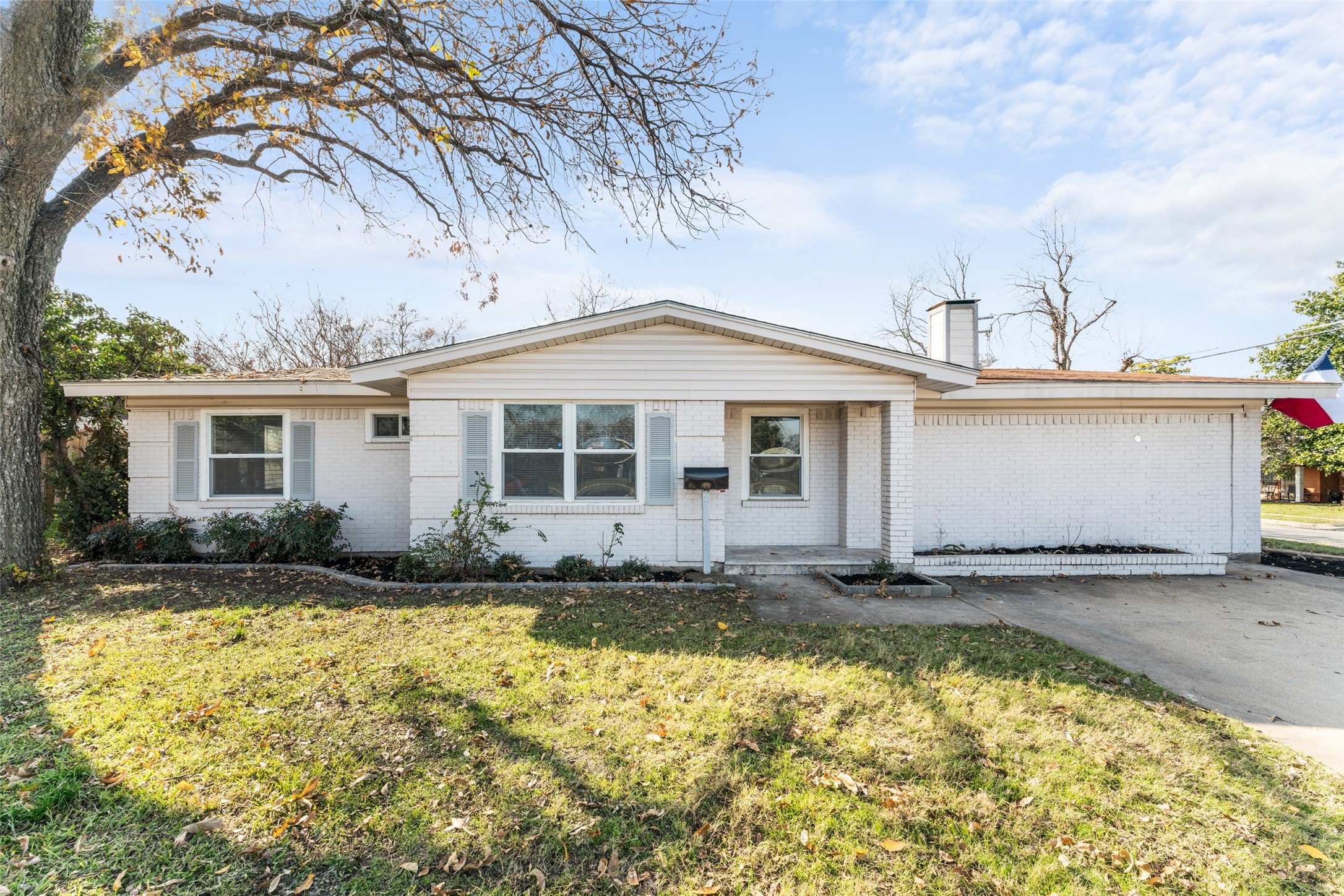 1400 Stafford Dr, Fort Worth, TX 76134 - MLS 20821977 - Coldwell Banker