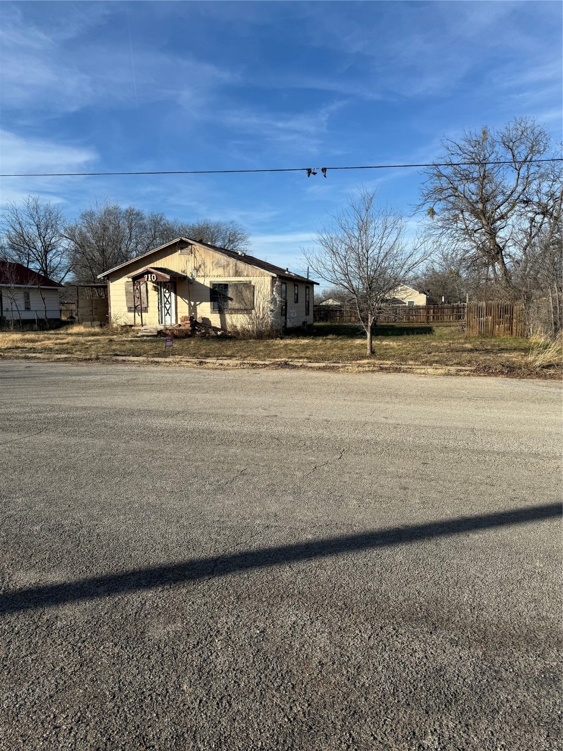 710 Needham St, Coleman, TX 76834 - MLS 20834685 - Coldwell Banker