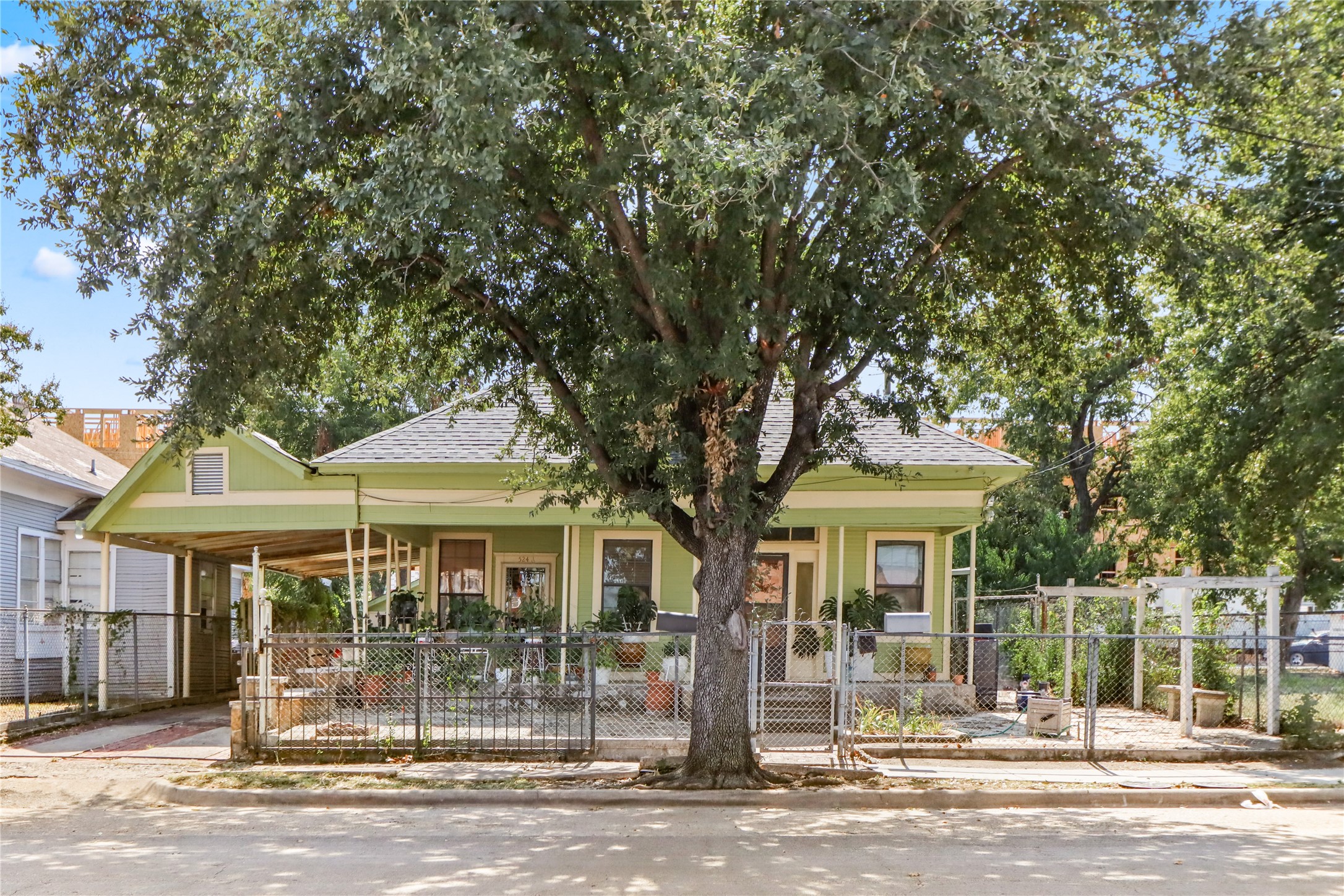 524 West 7th Street, Dallas, TX 75208 - MLS 20836691 - Coldwell Banker