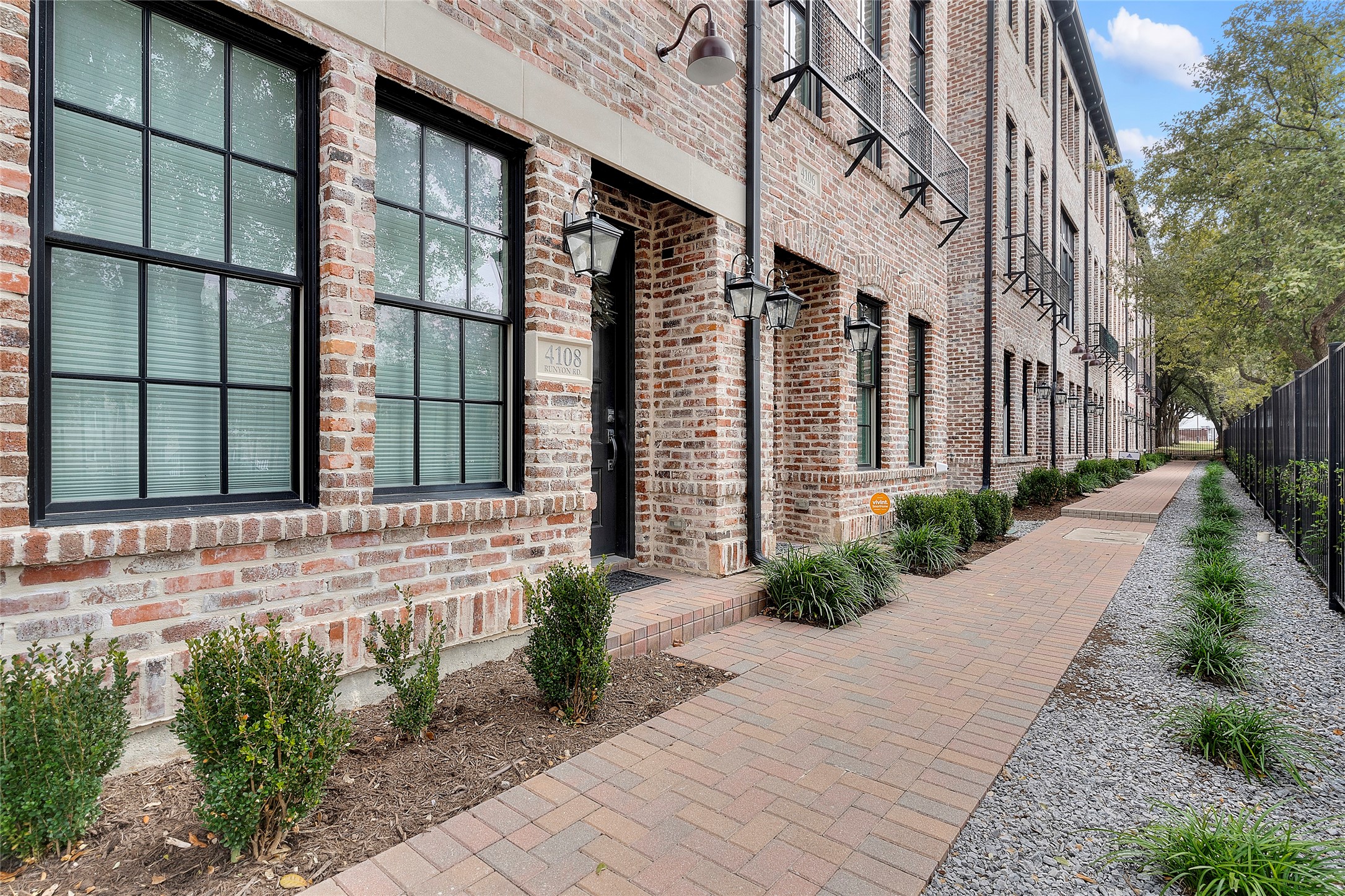 4108 Runyon Rd, Addison, TX 75001 - MLS 20842444 - Coldwell Banker