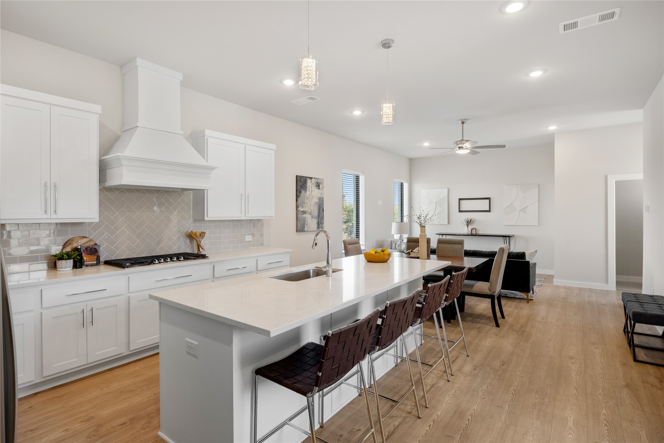 2286 Rook Dr, Dallas, TX 75211 - MLS 20874765 - Coldwell Banker