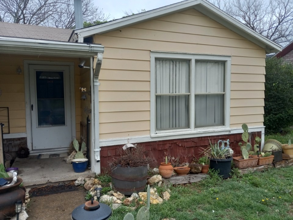 3425 Pewitt Dr, Waco, TX 76706 - MLS 20889659 - Coldwell Banker