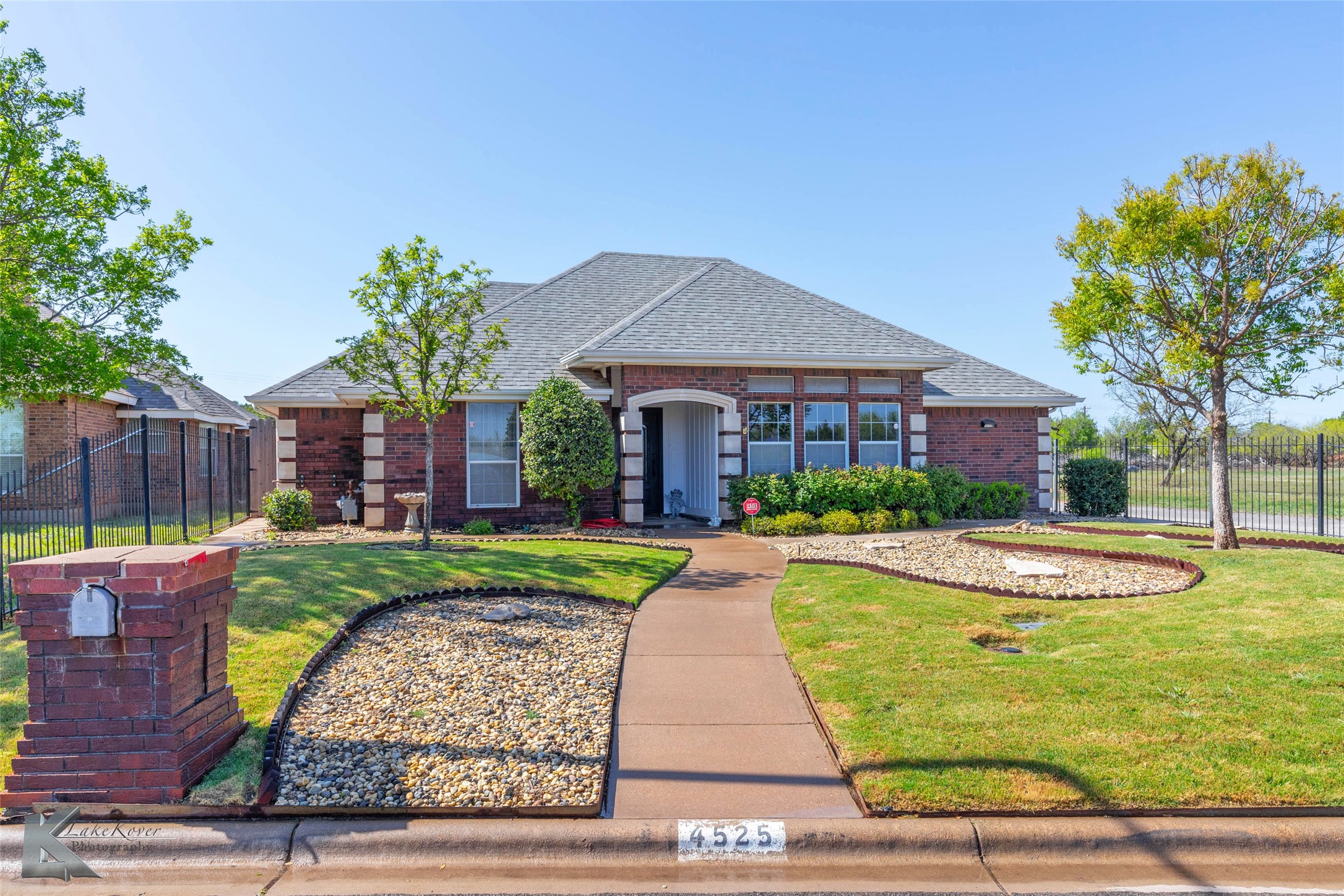 4525 Rio Mesa Dr, Abilene, TX 79606 - MLS 20899460 - Coldwell Banker