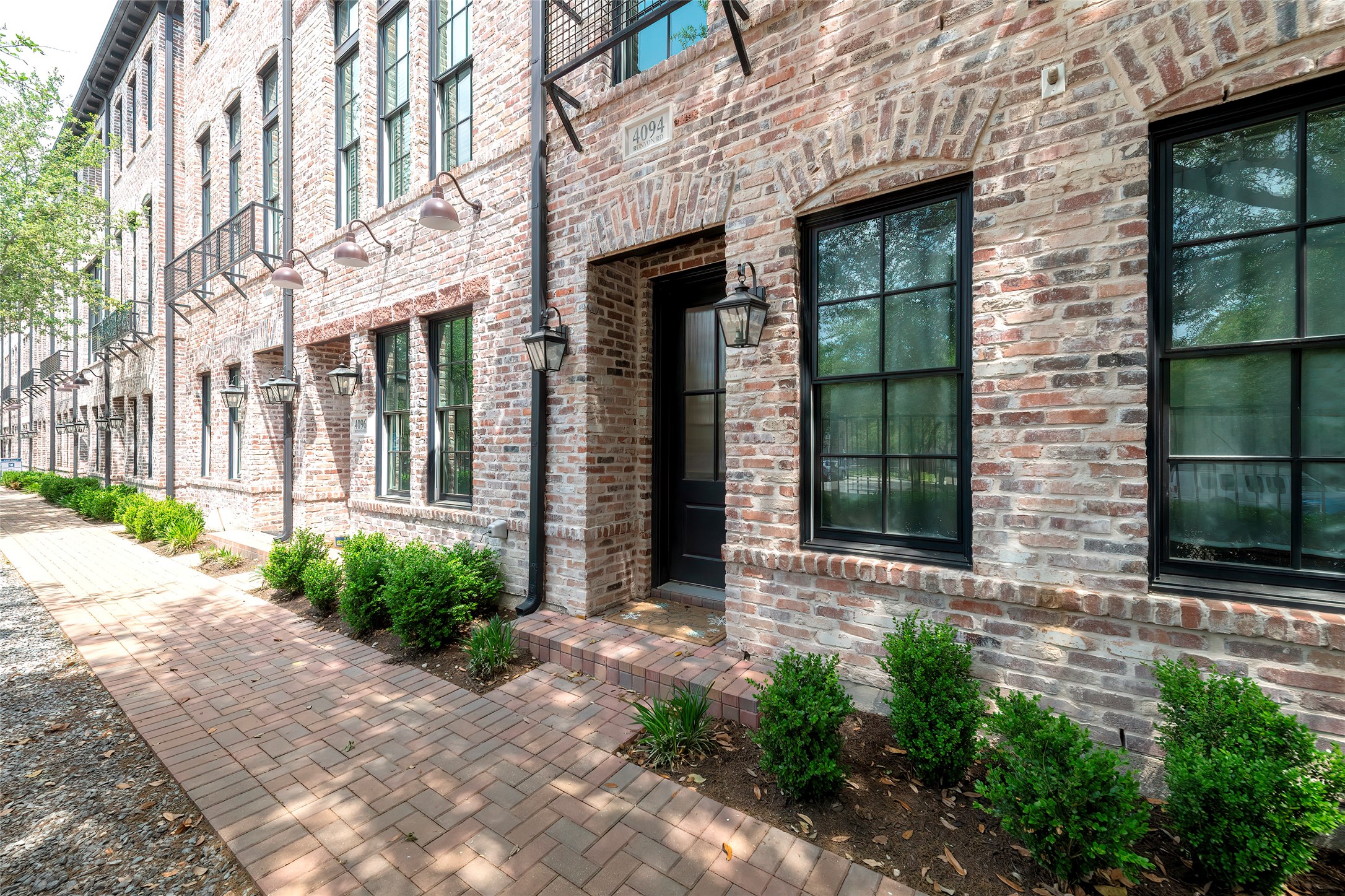 4094 Runyon Rd, Addison, TX 75001 - MLS 20899682 - Coldwell Banker