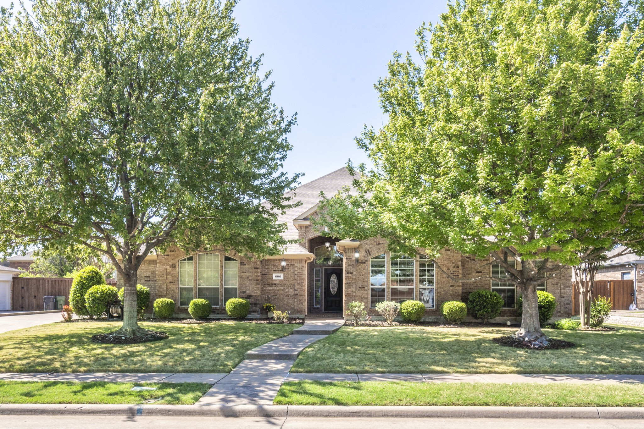 606 Lone Ridge Way, Murphy, TX 75094 - MLS 20922250 - Coldwell Banker