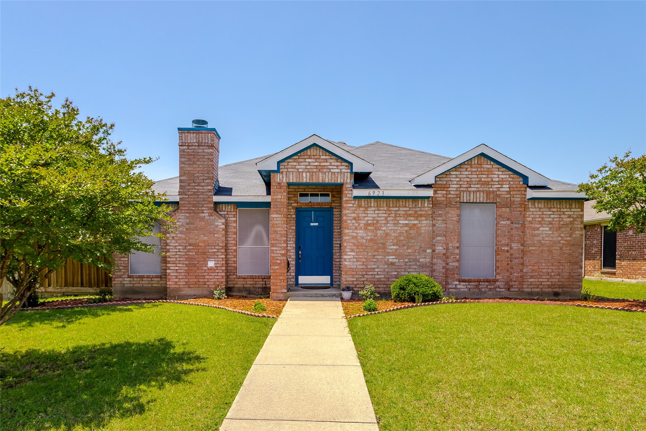 6923 Todd Ln, Sachse, TX 75048 - MLS 20939414 - Coldwell Banker