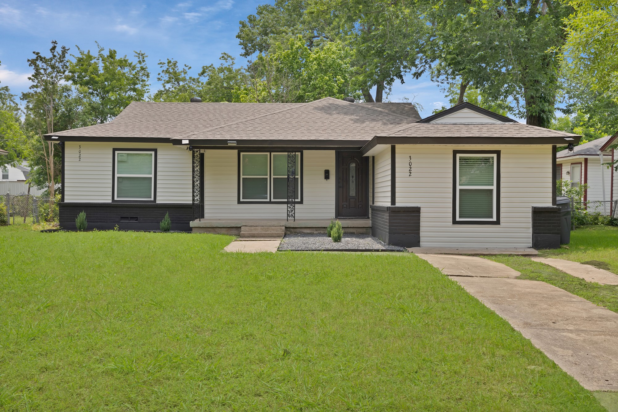 3022 50th St, Dallas, TX 75216 - MLS 20940319 - Coldwell Banker