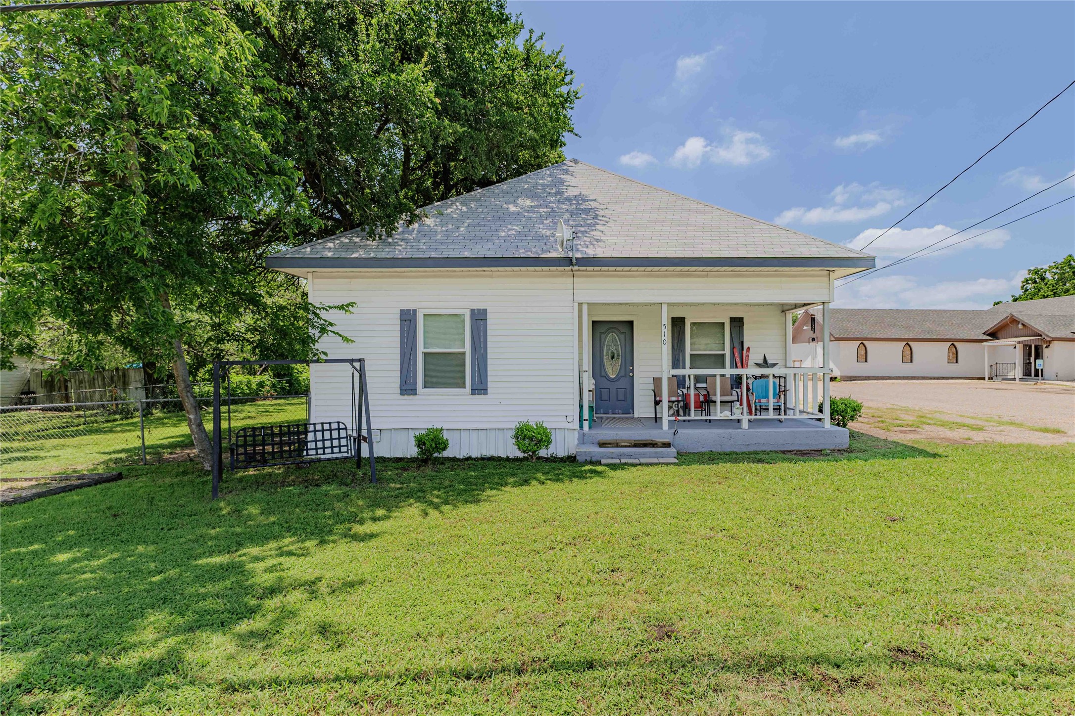 510 E Frederick St, Riesel, TX 76682 - MLS 20957025 - Coldwell Banker