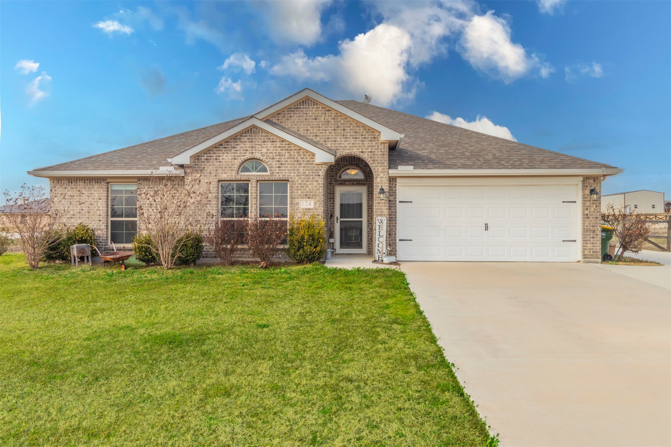 124 Brook Ln, Decatur, TX 76234 - MLS 20958028 - Coldwell Banker
