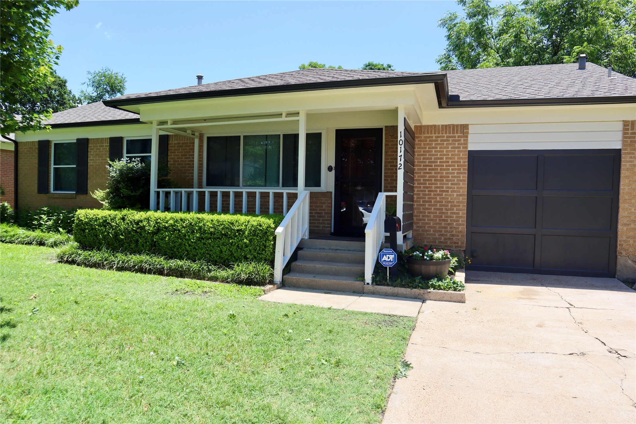 10172 Casa View Dr, Dallas, TX 75228 - MLS 20962417 - Coldwell Banker