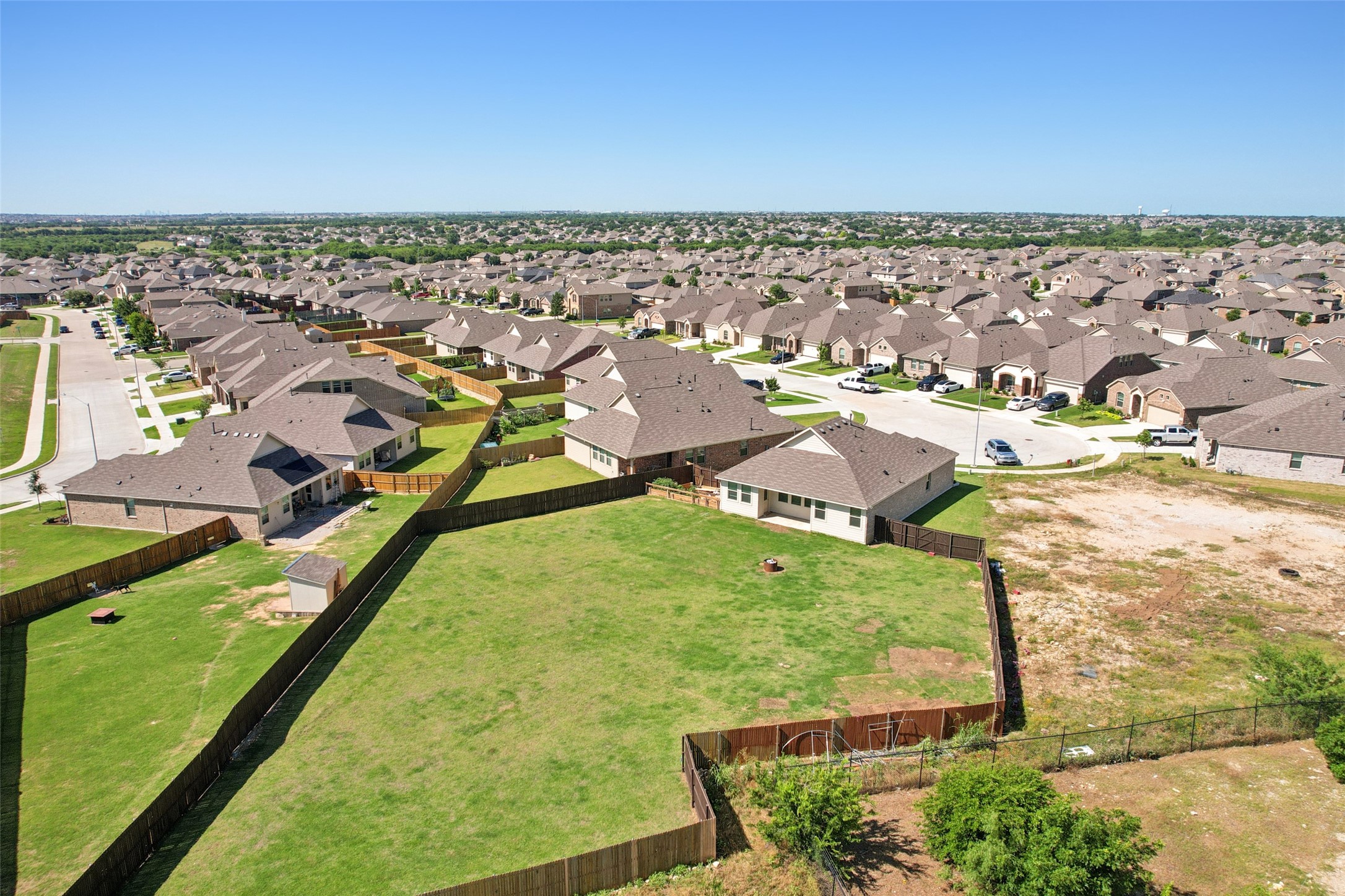 14728 San Pablo Dr, Fort Worth, TX 76052 - MLS 20970639 - Coldwell Banker
