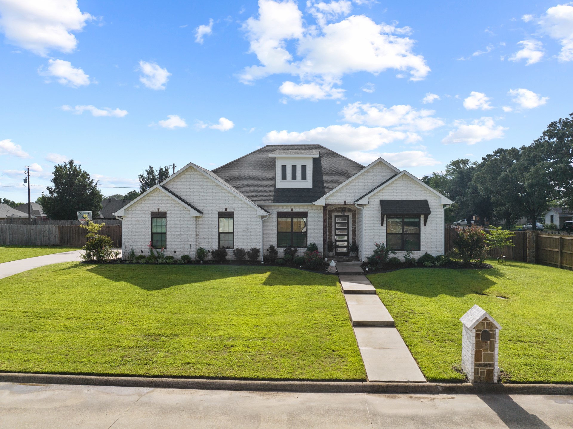2700 Stone Hedge, Mt Pleasant, TX 75455 - MLS 20976475 - Coldwell Banker