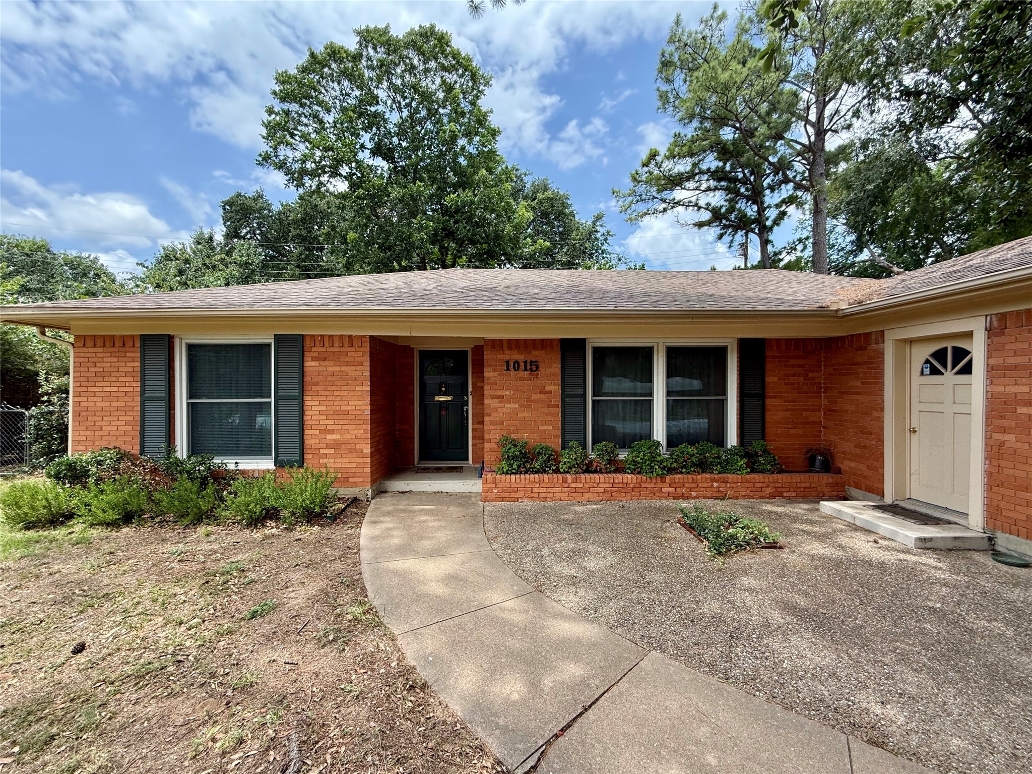 1015 Brookhollow Dr, Irving, TX 75061 - MLS 20976580 - Coldwell Banker