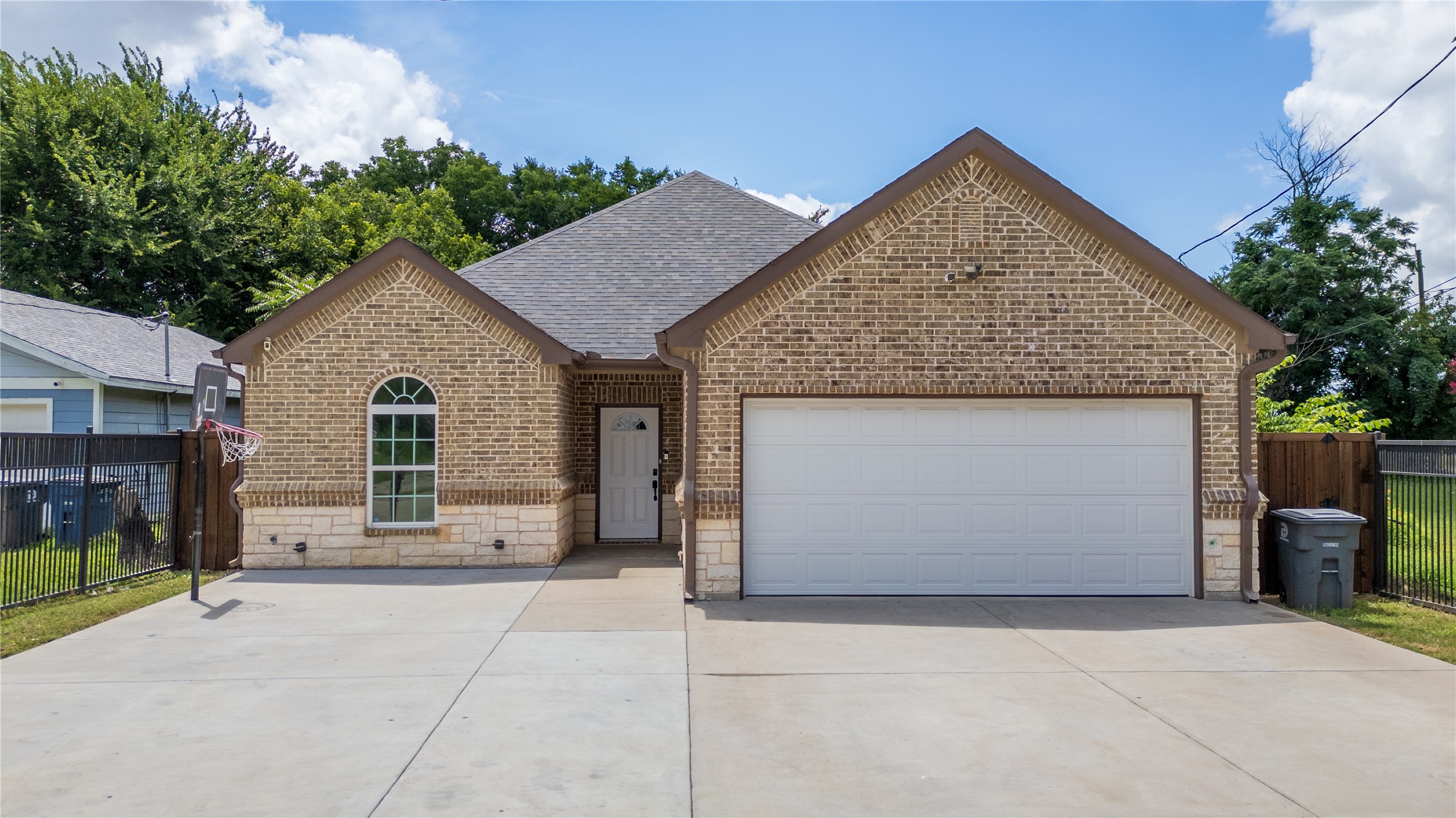 4510 Solar Ln, Dallas, TX 75216 - MLS 20988585 - Coldwell Banker