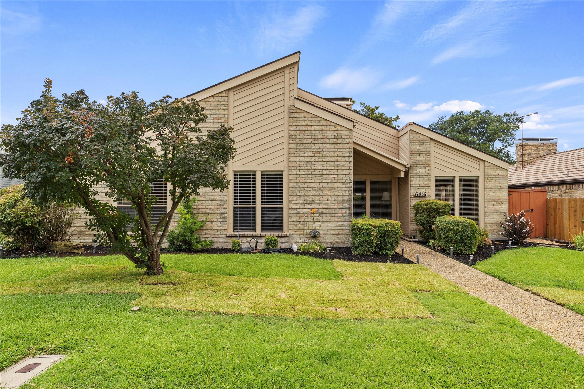 6416 Beckwith Ct, Dallas, TX 75248 - MLS 21002490 - Coldwell Banker