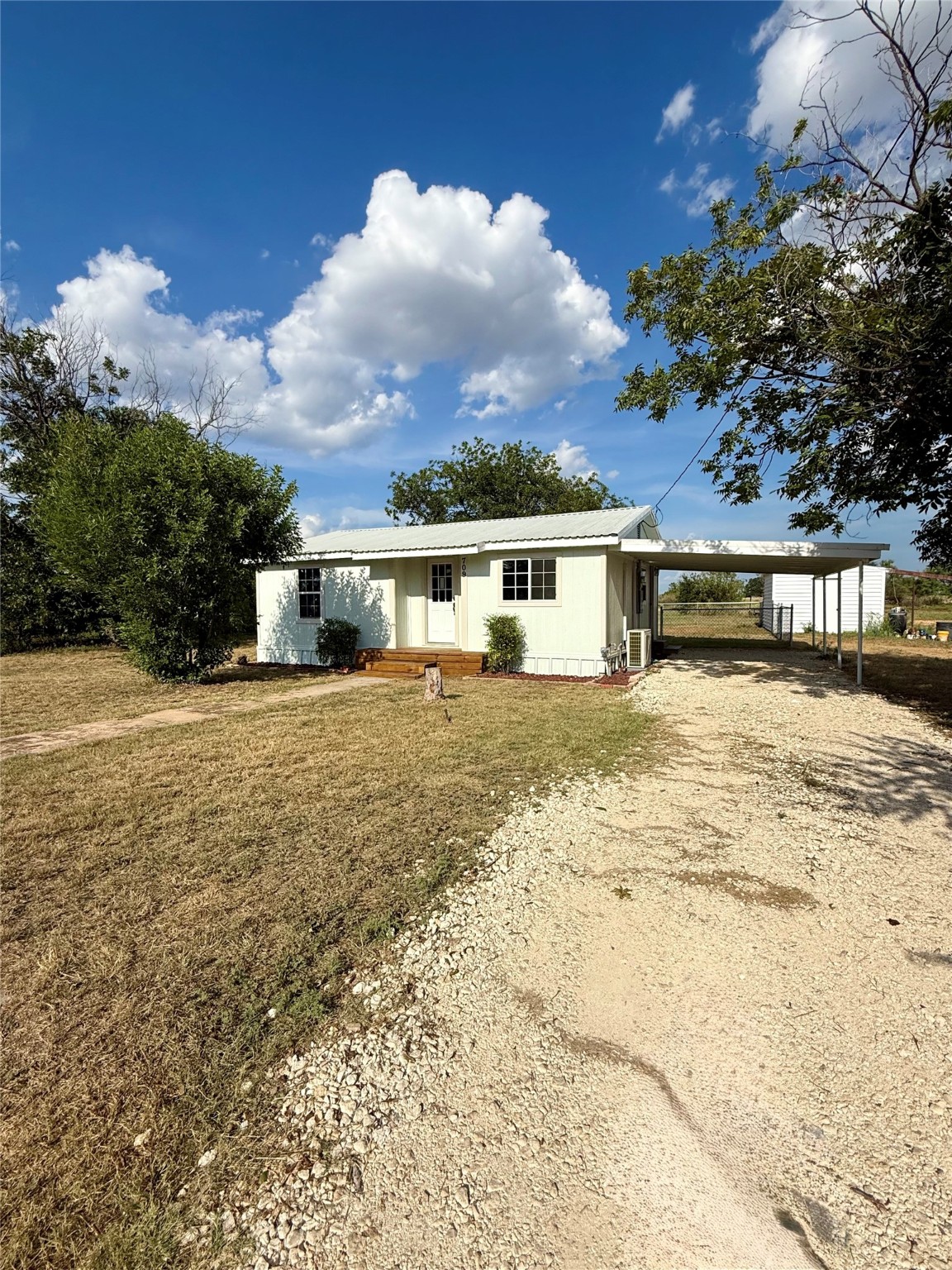 709 4th St, Bangs, TX 76823 - MLS 21032873 - Coldwell Banker