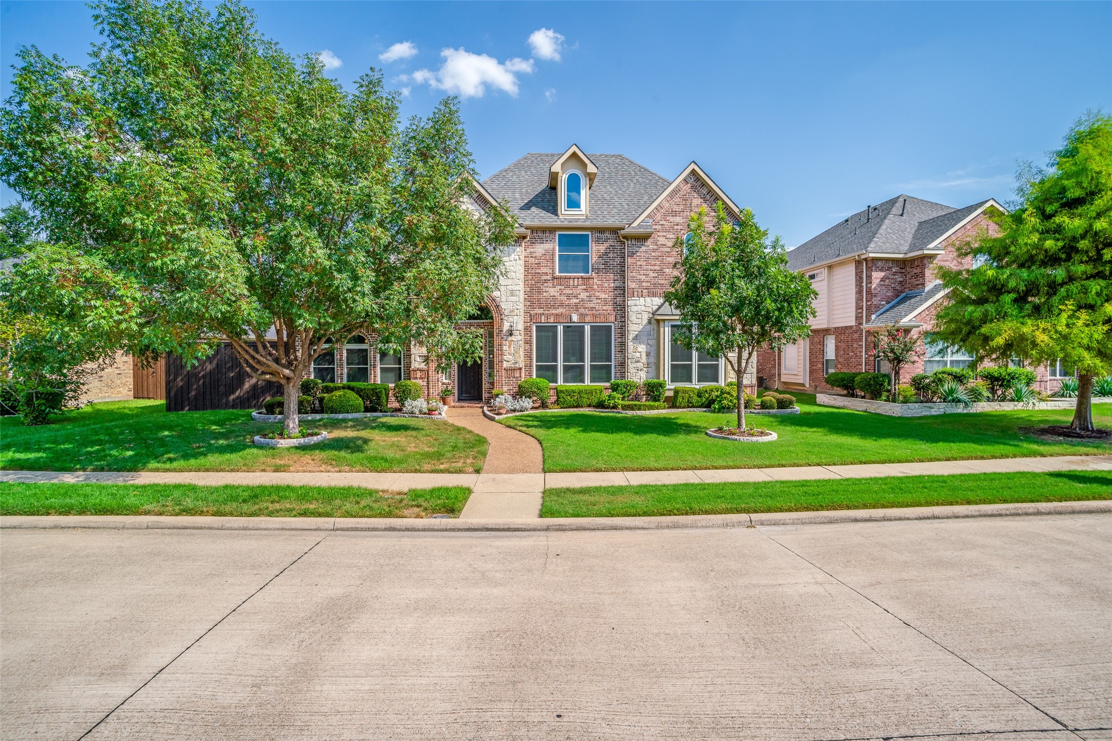 1221 Bridgeway Ln, Allen, TX 75013 - MLS 21036337 - Coldwell Banker
