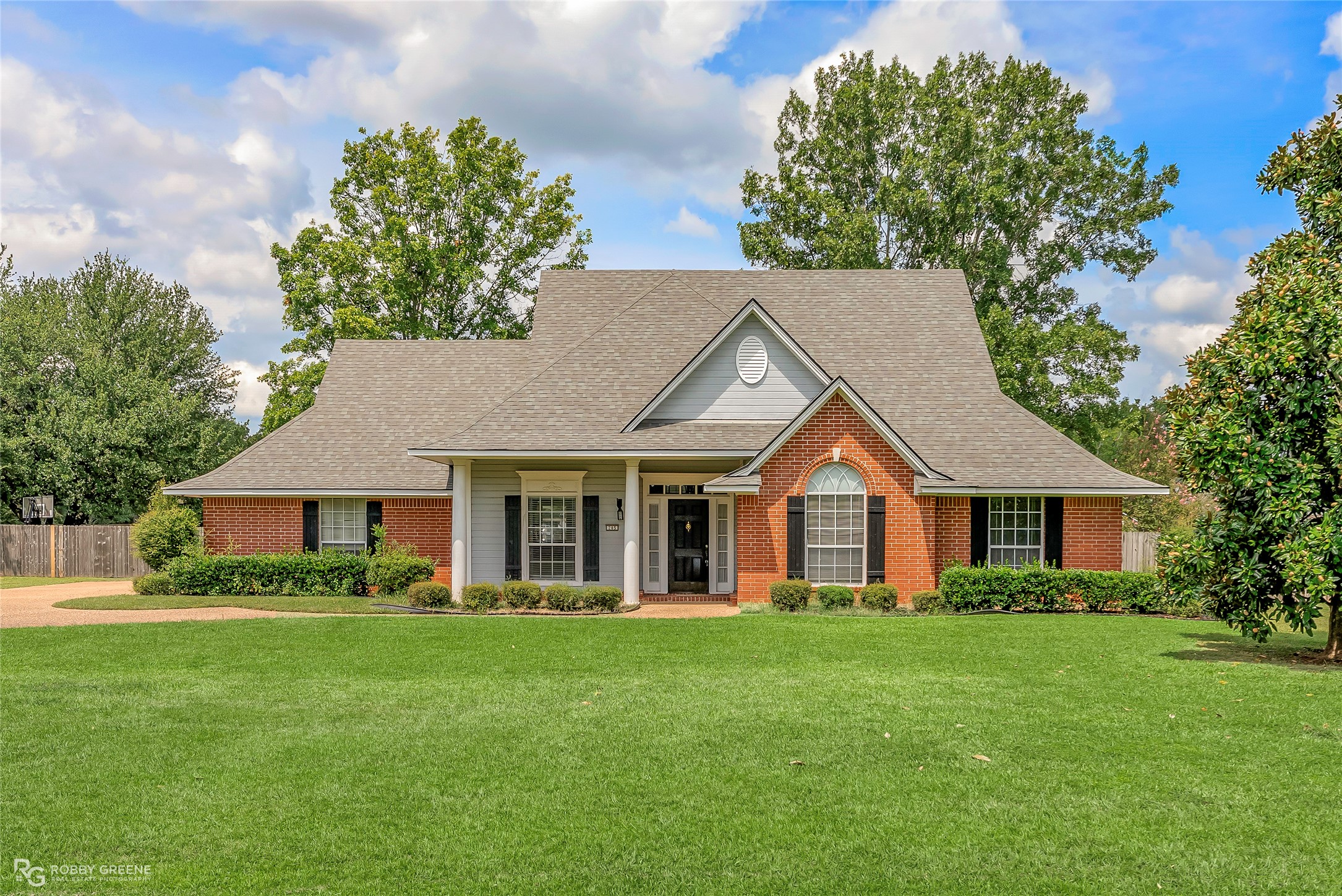 205 Ridgefield Dr, Bossier City, LA 71111 - MLS 21047652 - Coldwell Banker