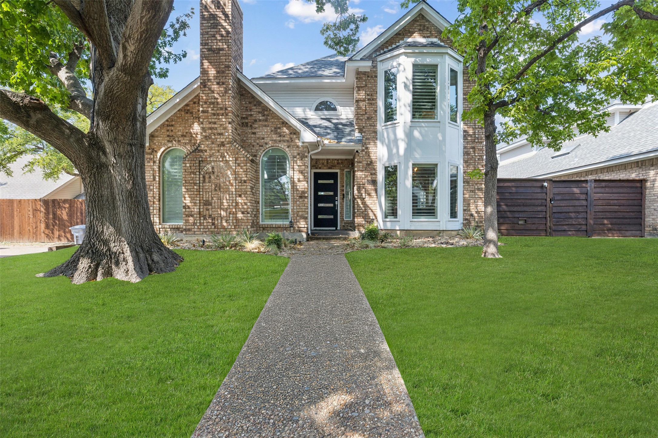 18545 Vista Del Sol, Dallas, TX 75287 - MLS 21060492 - Coldwell Banker