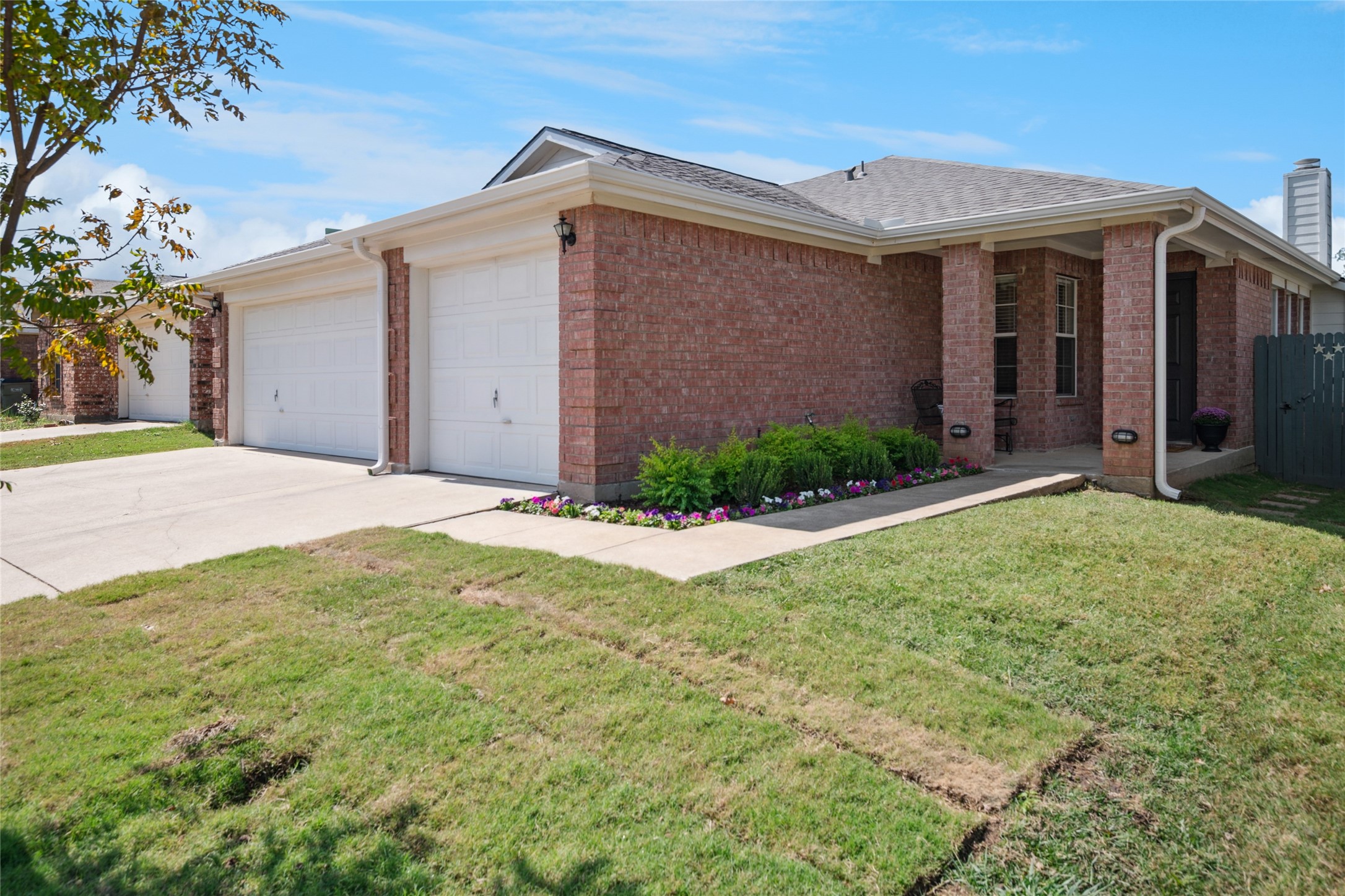 521 Port Arthur Dr, Little Elm, TX 75068 - MLS 21068559 - Coldwell Banker