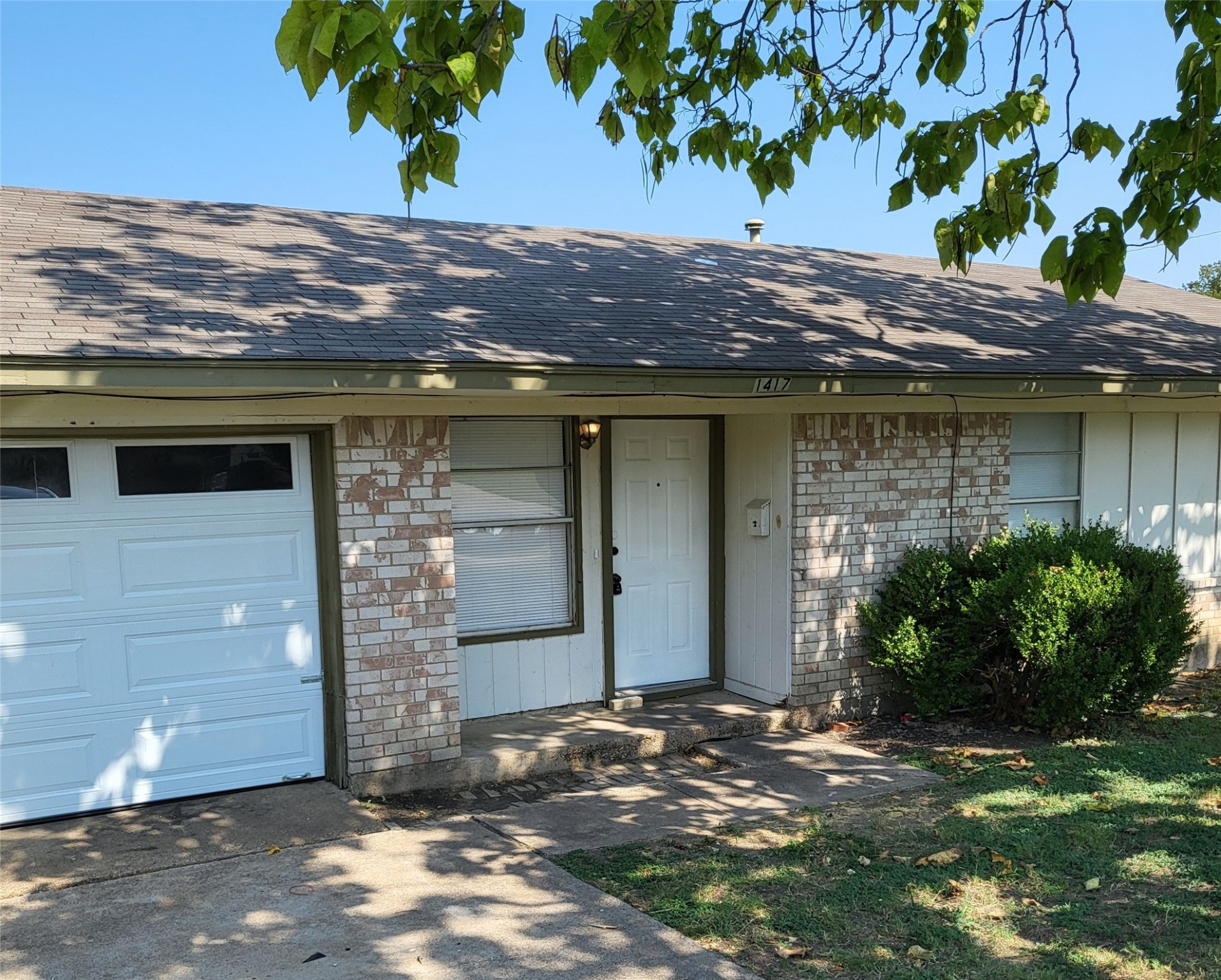 1417 Laura Ln, Dallas, TX 75241 - MLS 21087609 - Coldwell Banker
