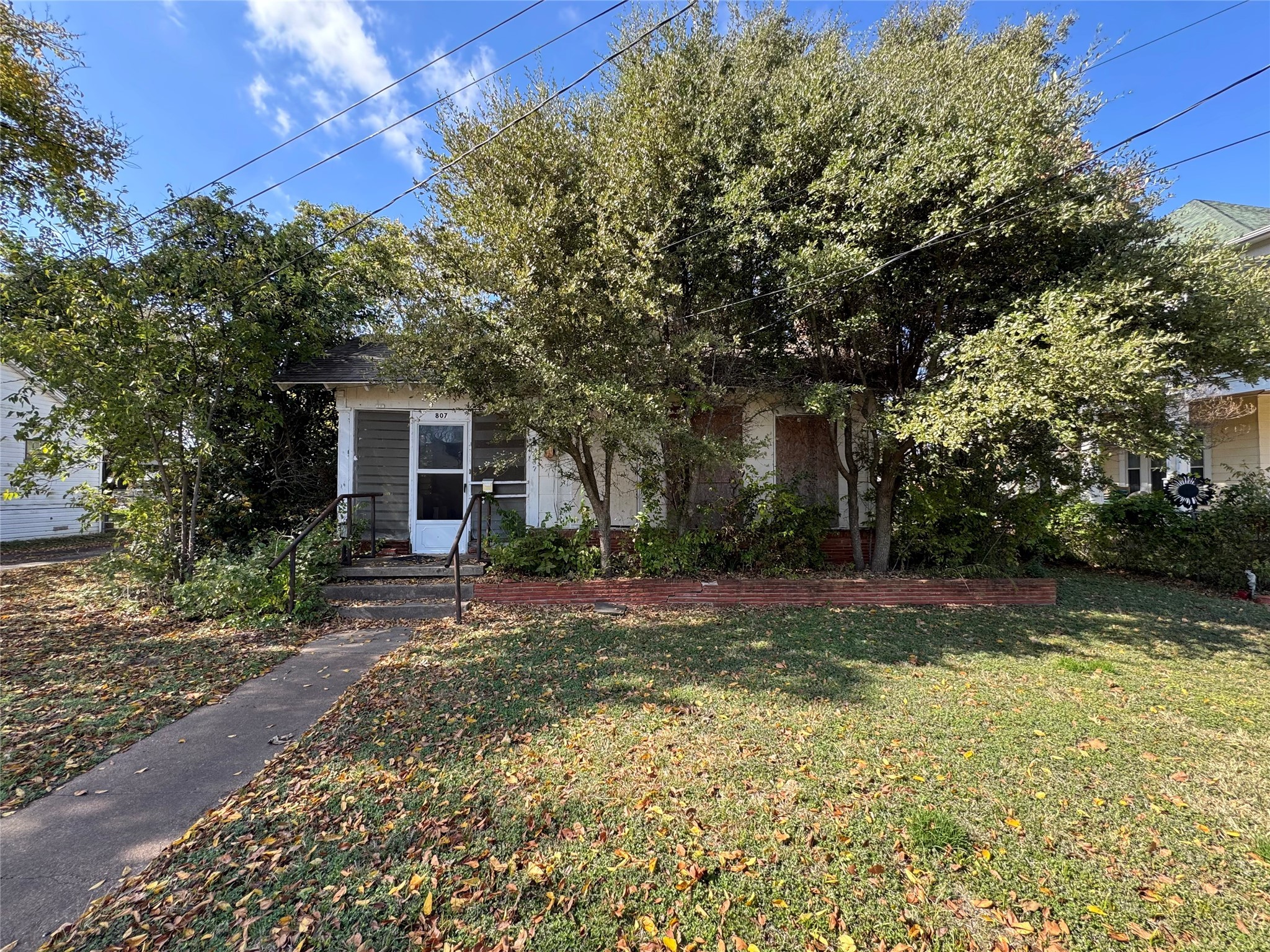 807 N Marable St, West, TX 76691 - MLS 21116597 - Coldwell Banker