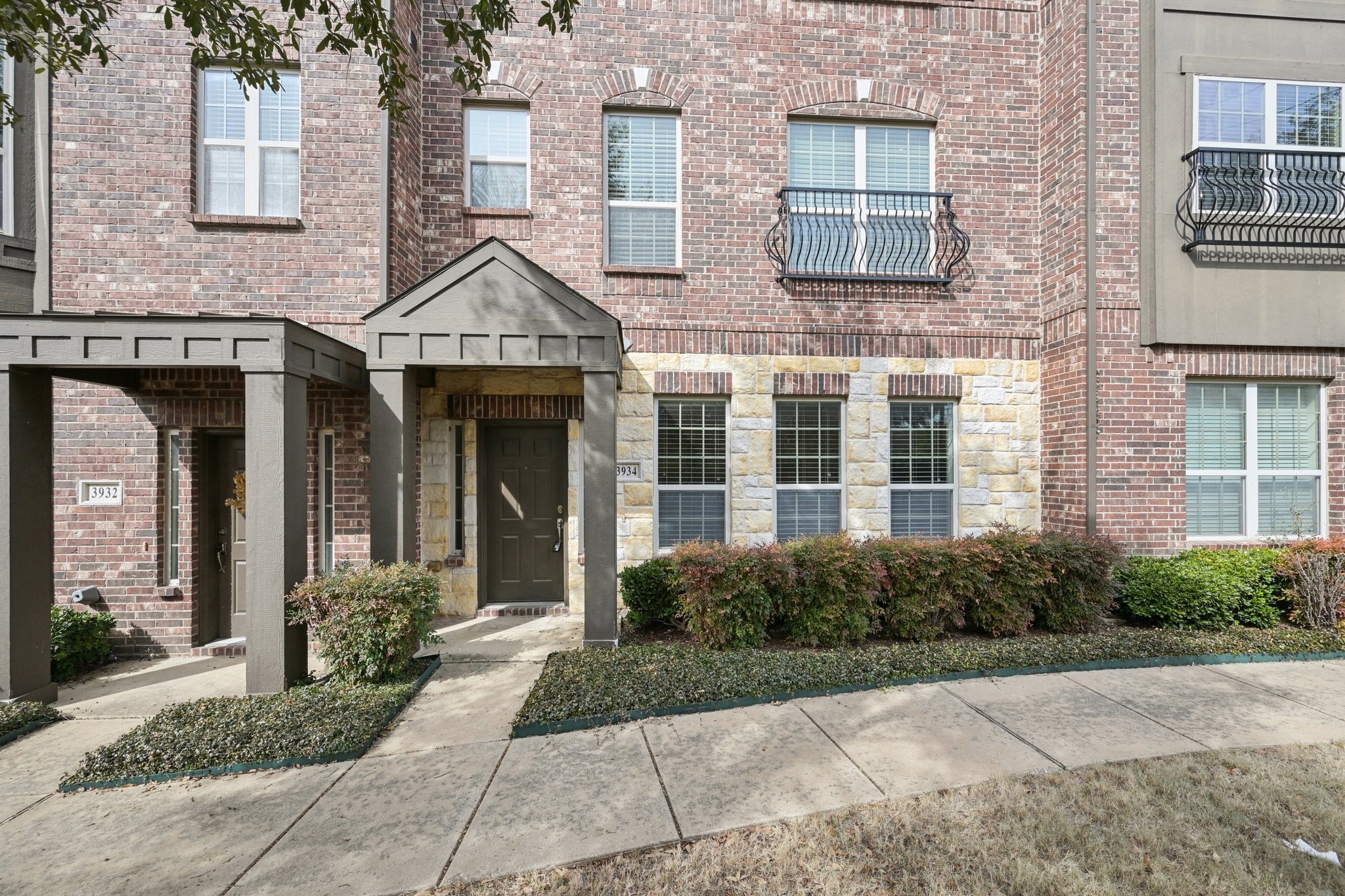 3934 Amberwood Dr, Addison, TX 75001 - MLS 21157838 - Coldwell Banker